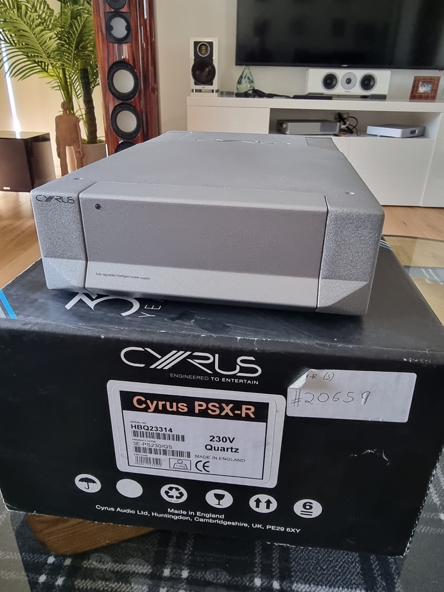 Cyrus PSX-R Power Supply in Quartz - PRICE DROP - Stereo, Home Cinema ...