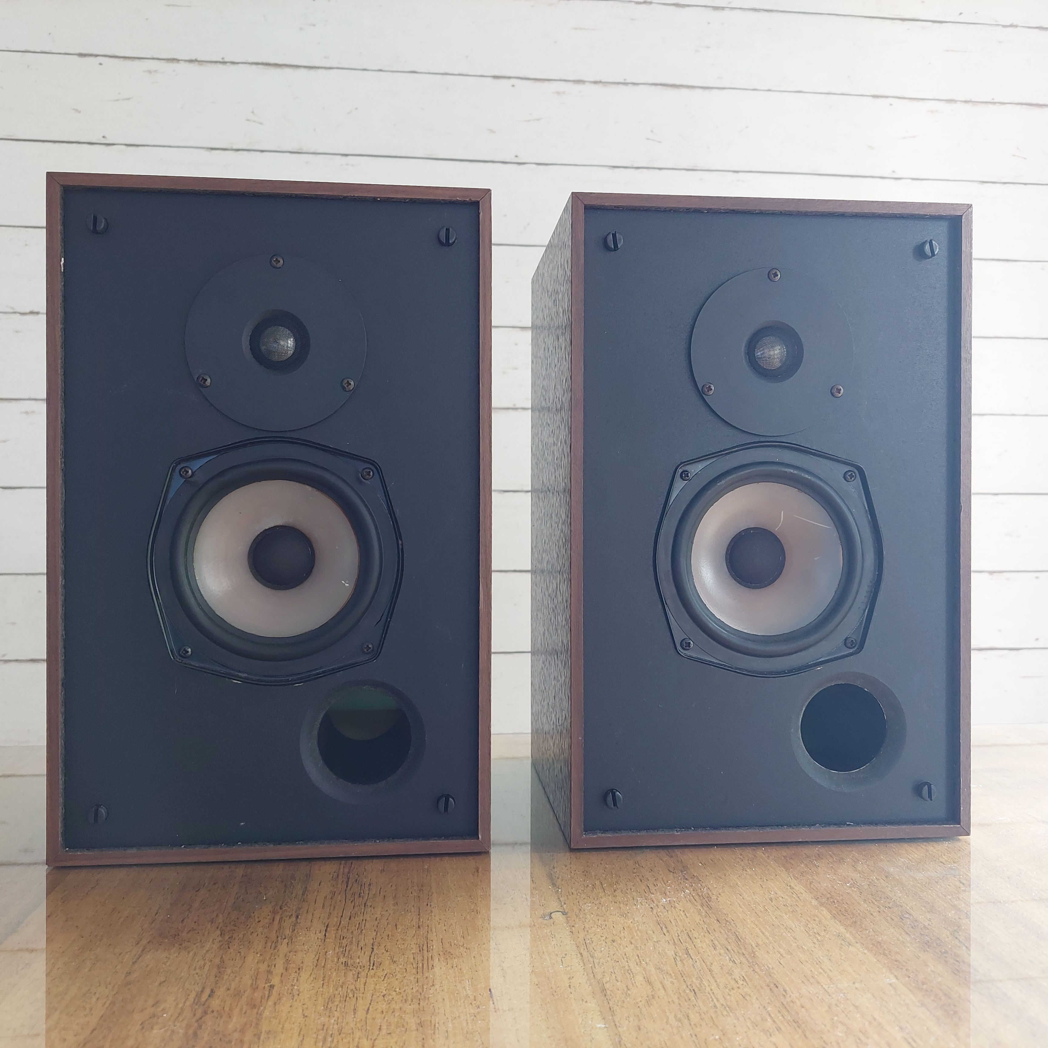 SOLD ELSEWHERE: Rogers LS2a bookshelf speakers - Stereo, Home Cinema ...
