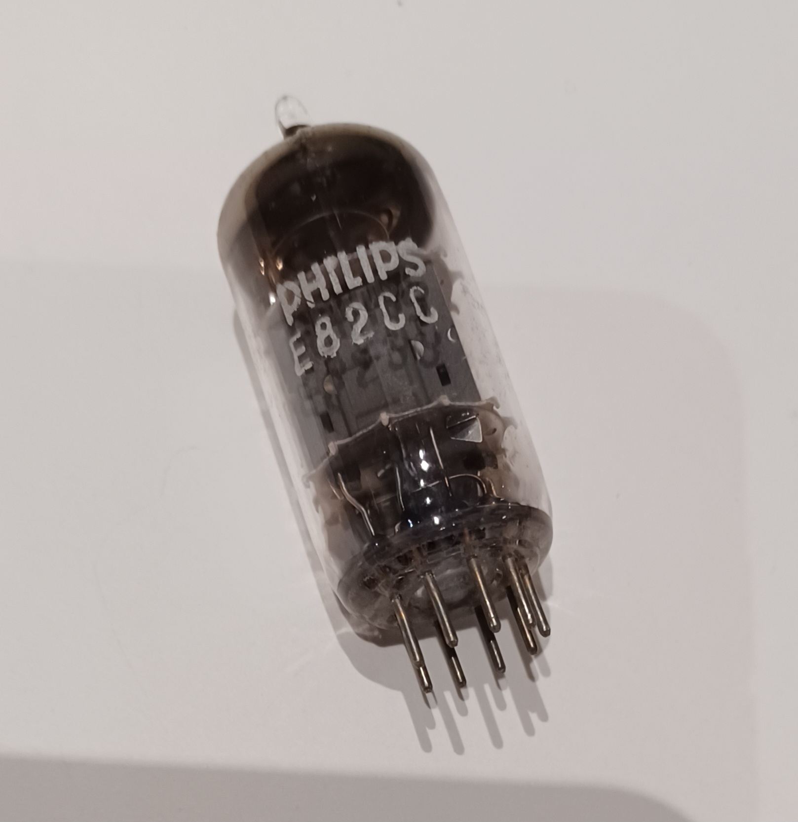 SOLD ELSEWHERE: Phillips E82CC SQ |﻿ Hi-Fi and Cinema Cables & Accessories