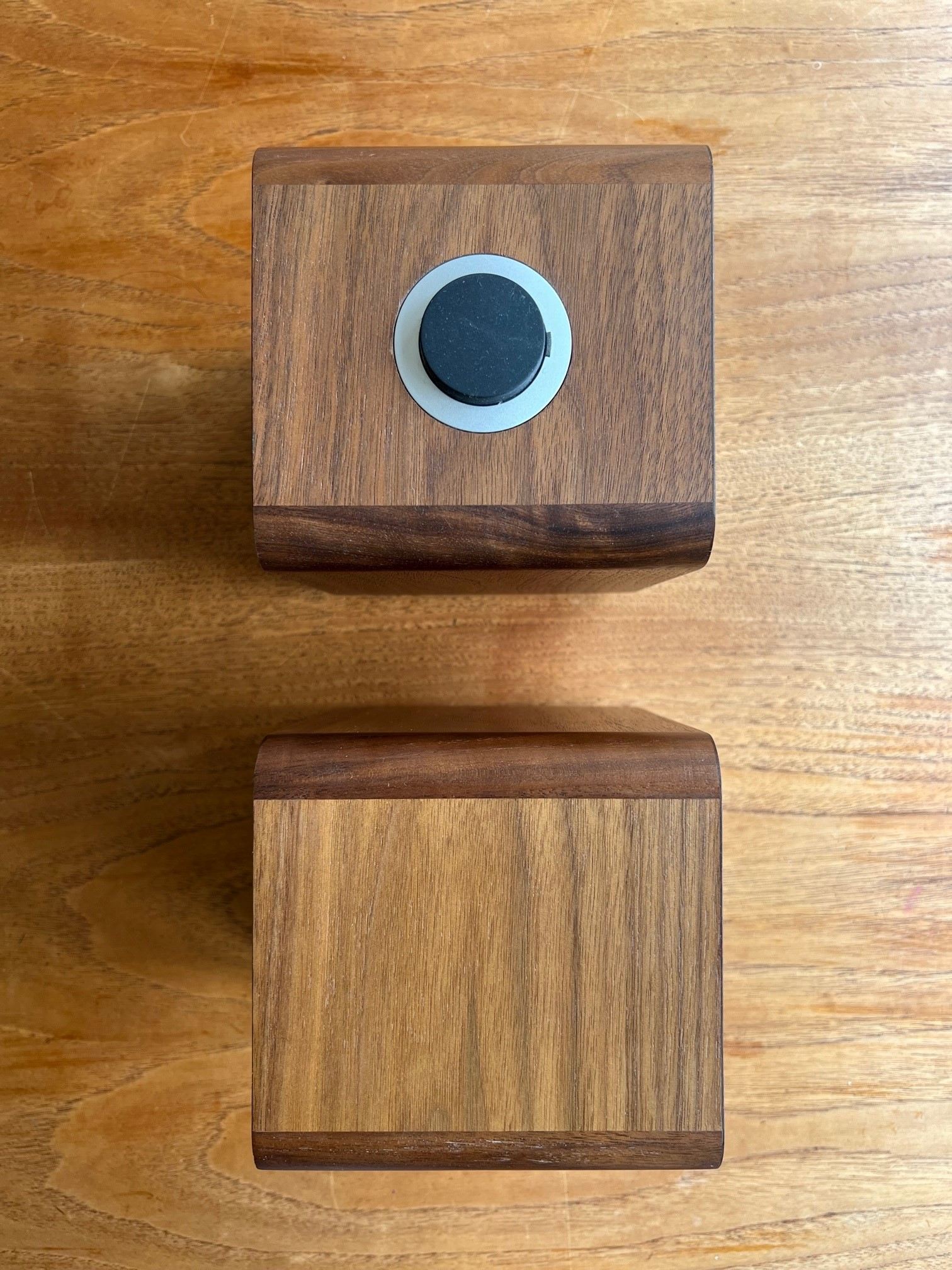 Ruark Audio - MR1 Mk1 - powered desktop speaker - Stereo, Home Cinema ...