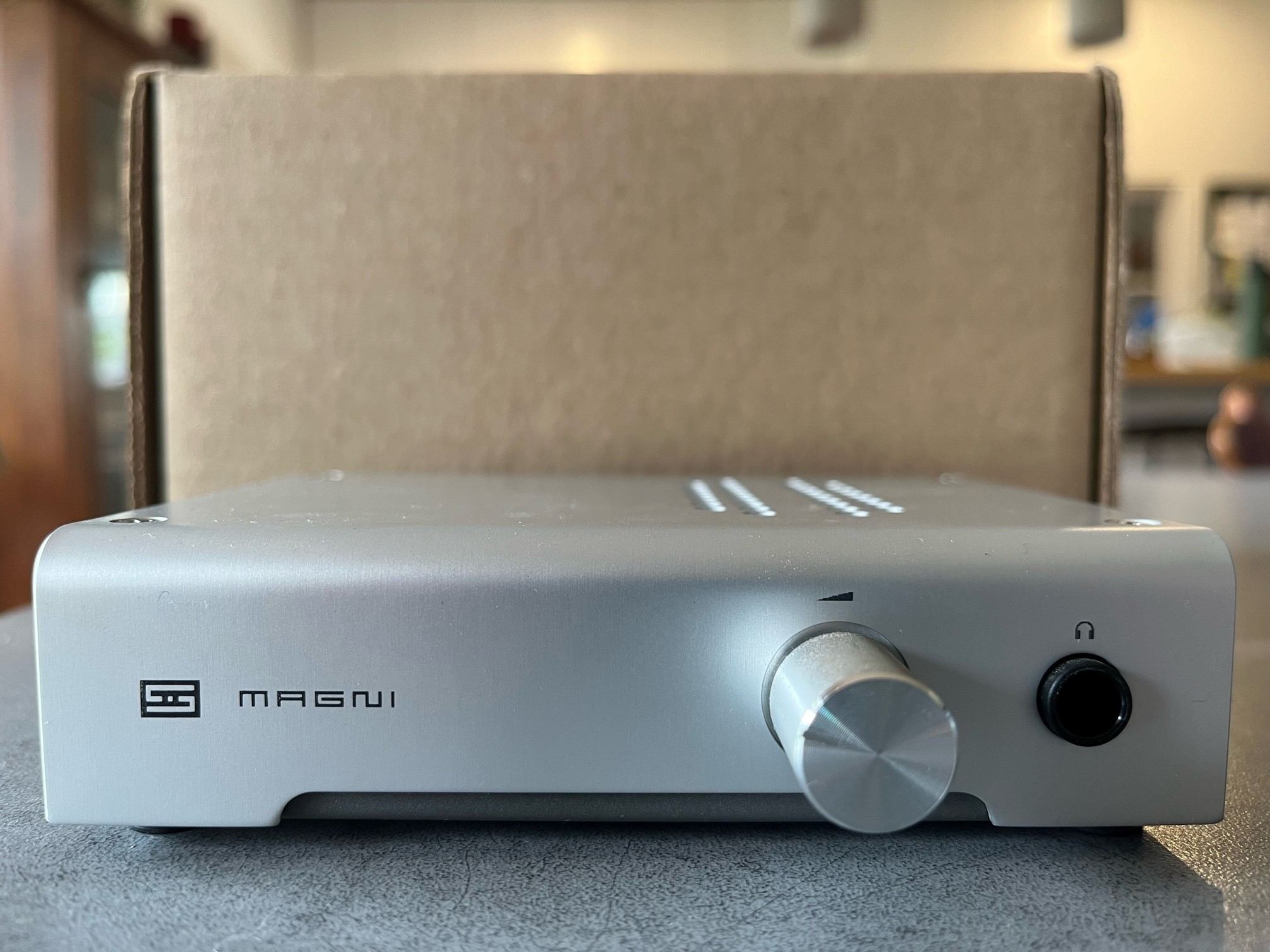 Schiit Magni 3+ Headphone Amplifier/Pre - Stereo, Home Cinema ...