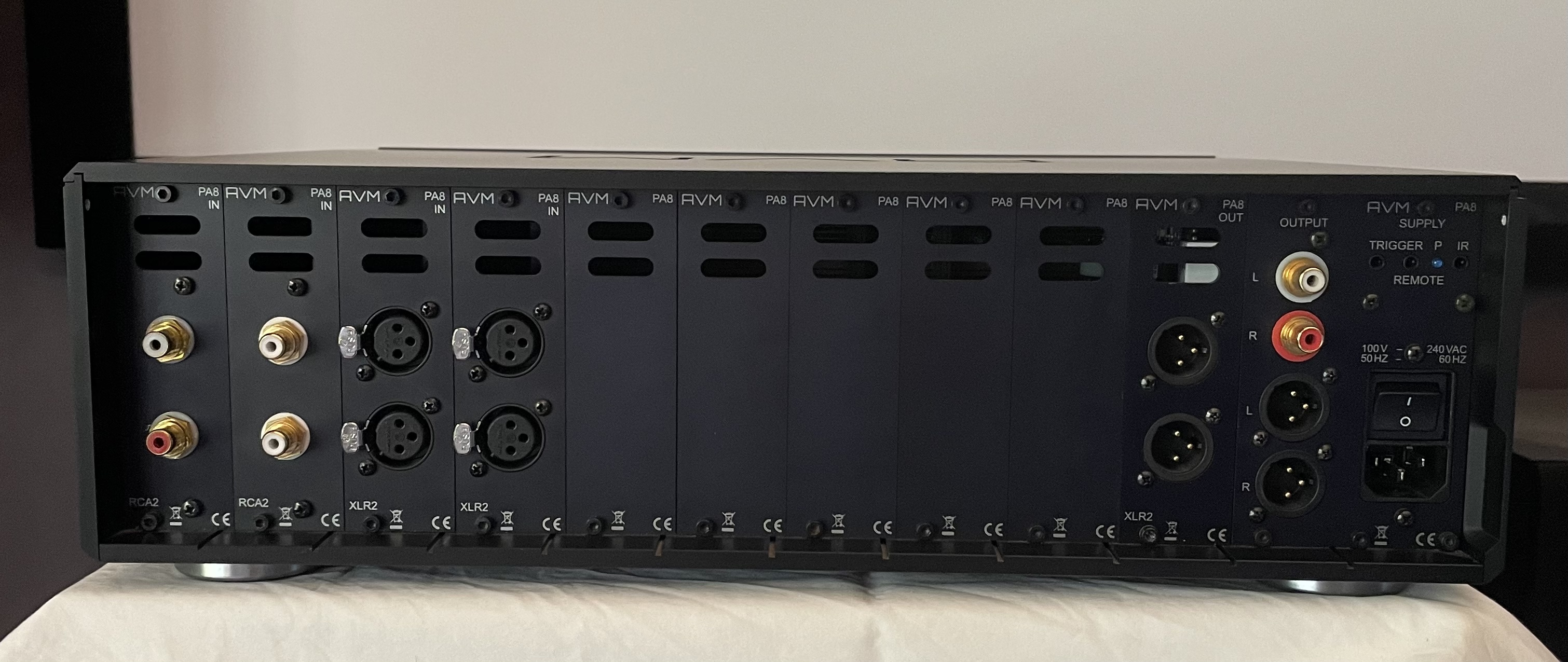 AVM P8.0 Preamplifier - Stereo, Home Cinema, Headphones Components ...