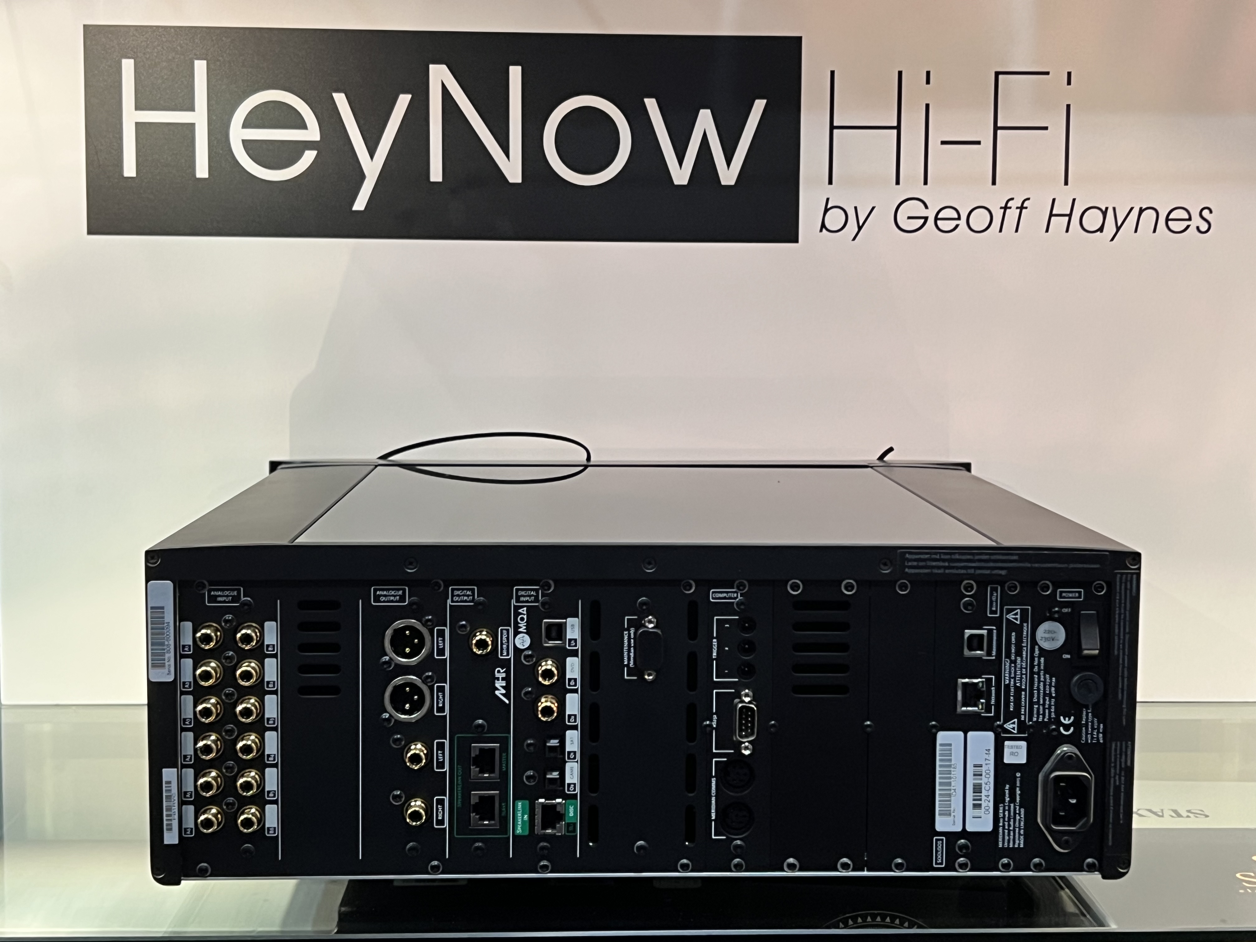 Meridian 808v6 reference pre-amp/ cd player /dac/ - Commercial ...