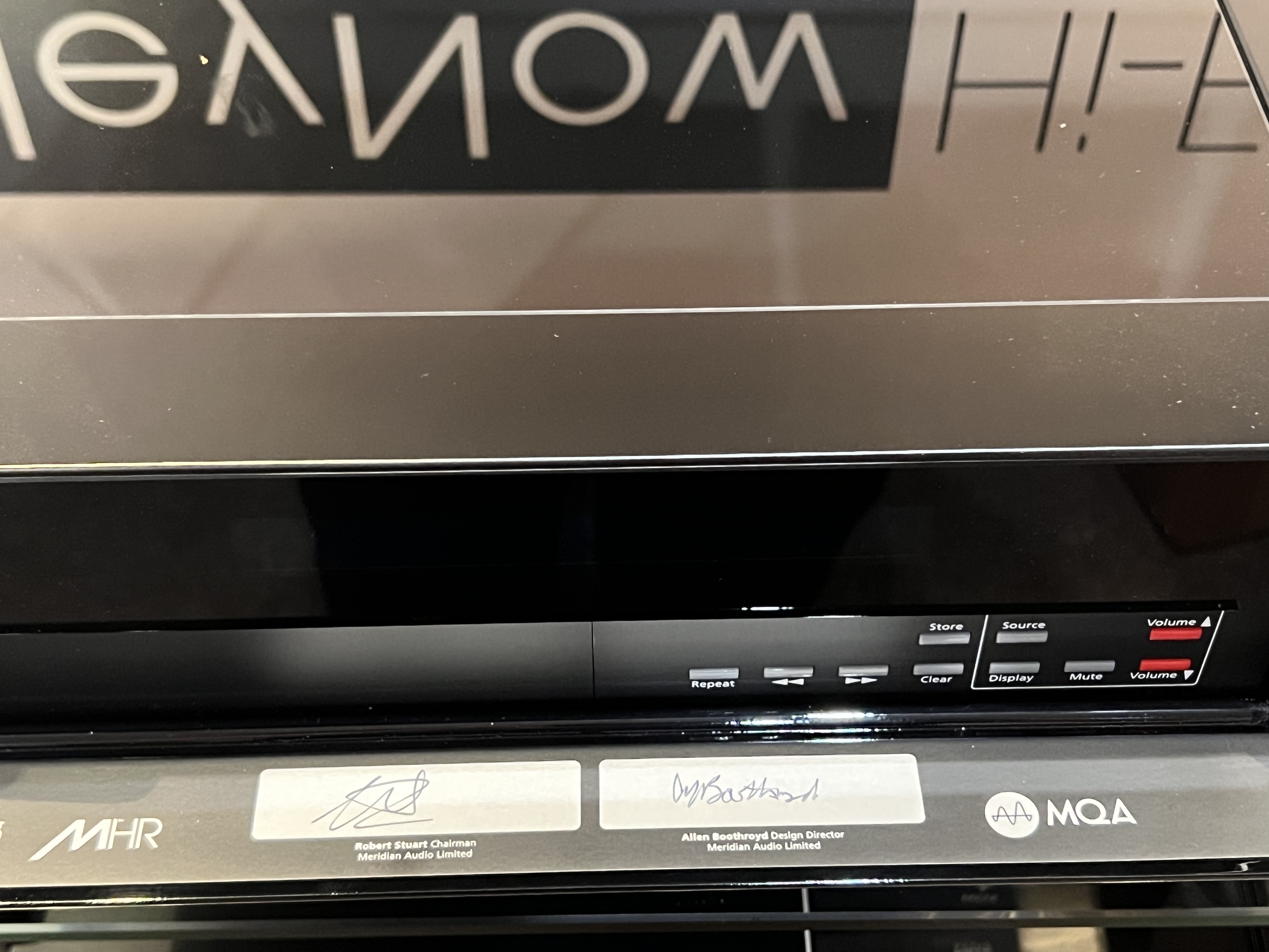 Meridian 808v6 reference pre-amp/ cd player /dac/ - Commercial ...