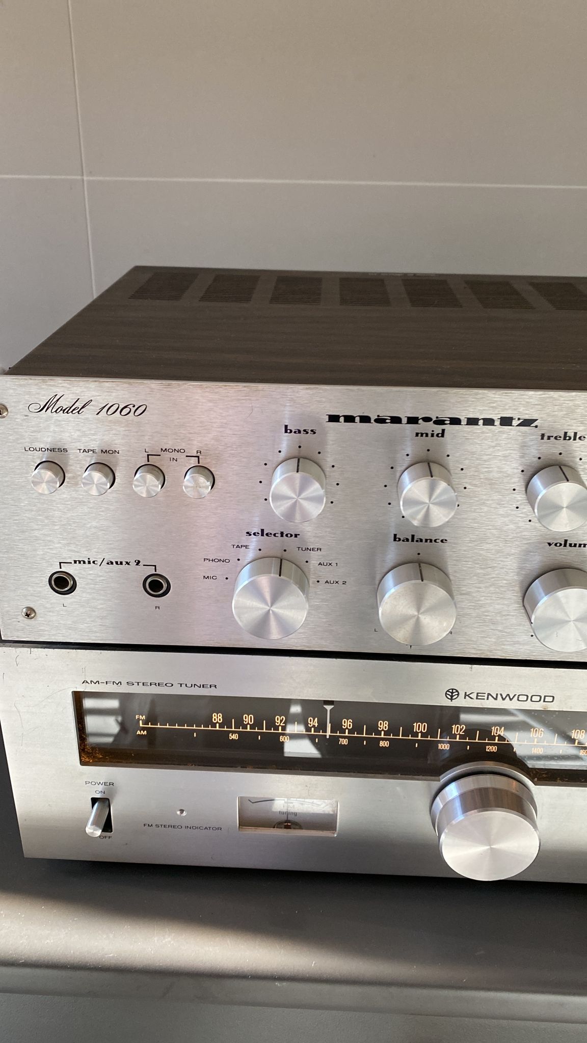Marantz 1060 integrated amplifier - high end vintage - Stereo, Home ...