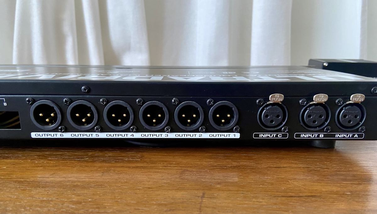 Behringer DCX2496 DAC / processor / xover / preamp modified - Stereo ...