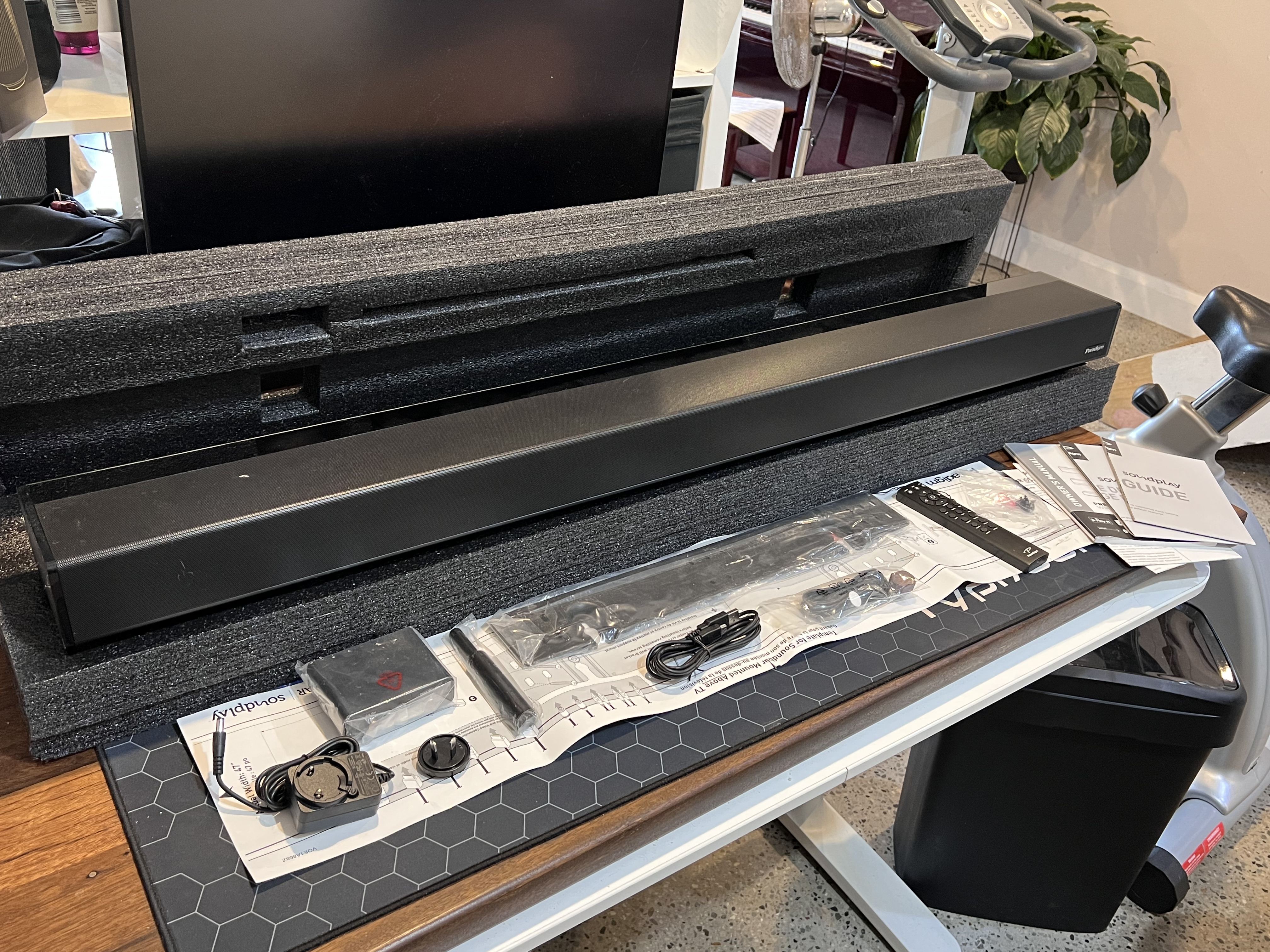 Paradigm PW wireless powered soundbar - Hi-Fi and Cinema Cables ...
