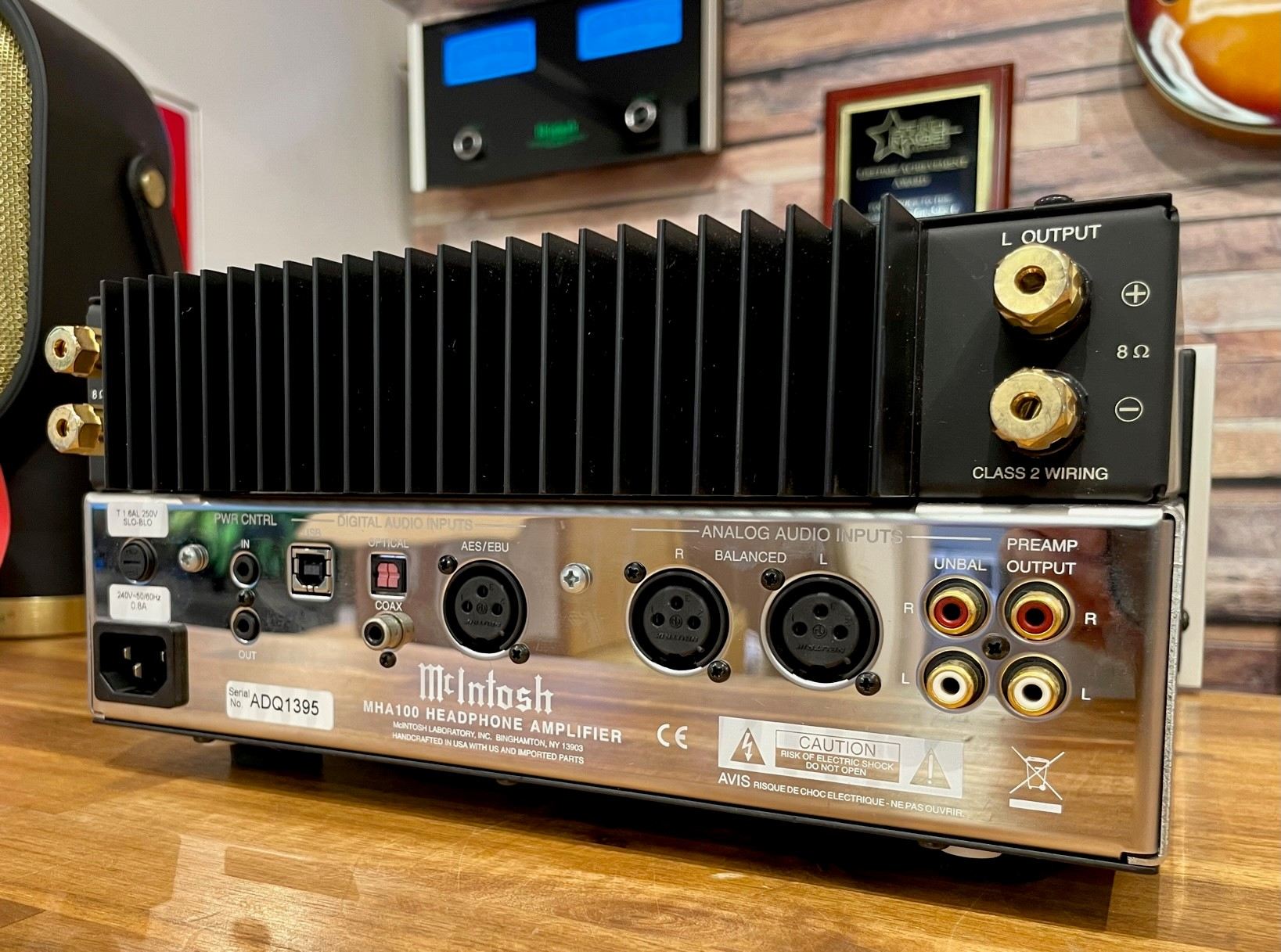 Trade In McIntosh MHA100 Integrated/Headphone Amplifier - Commercial ...