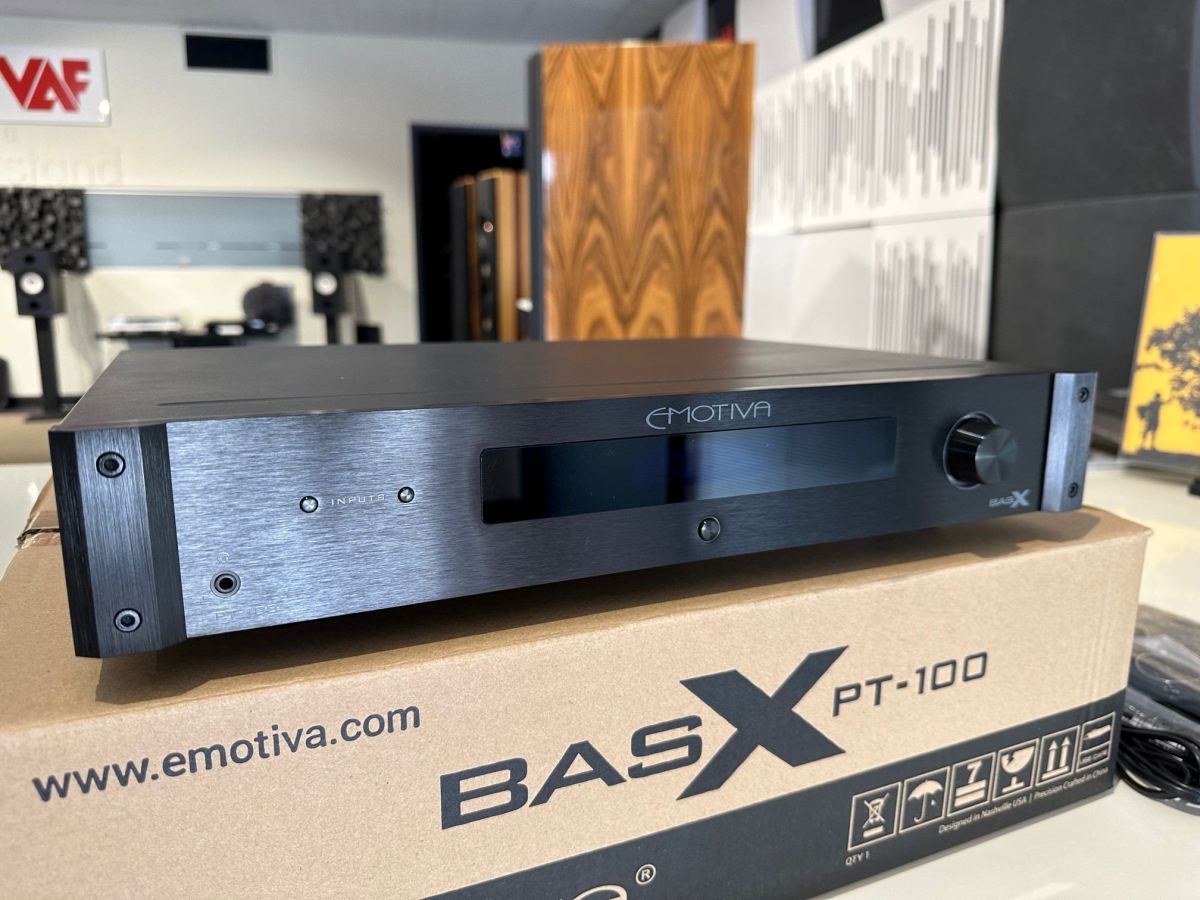 Emotiva BasX PT-100 Stereo Preamplifier - Commercial Classifieds ...