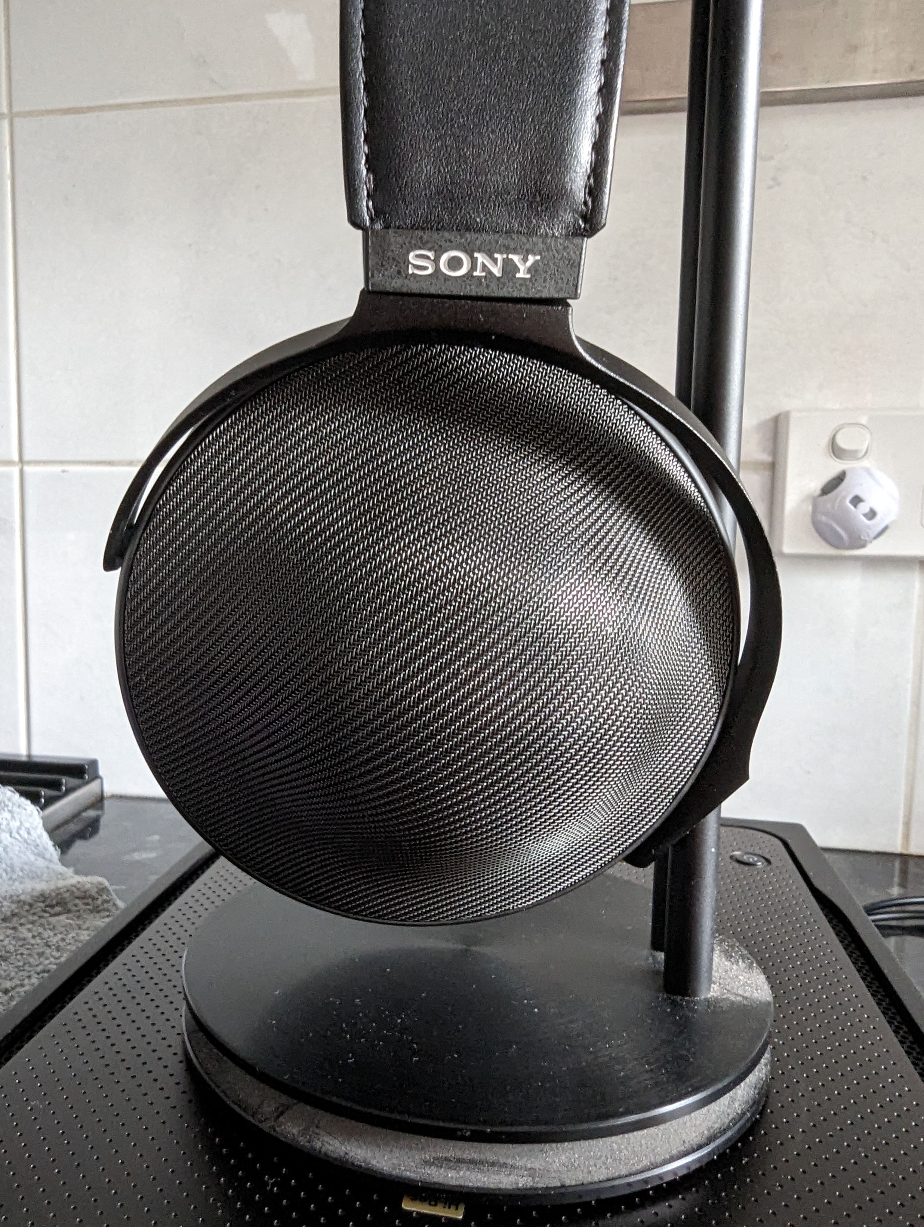 Sony MDR-Z1R Headphones - Stereo, Home Cinema, Headphones Components ...