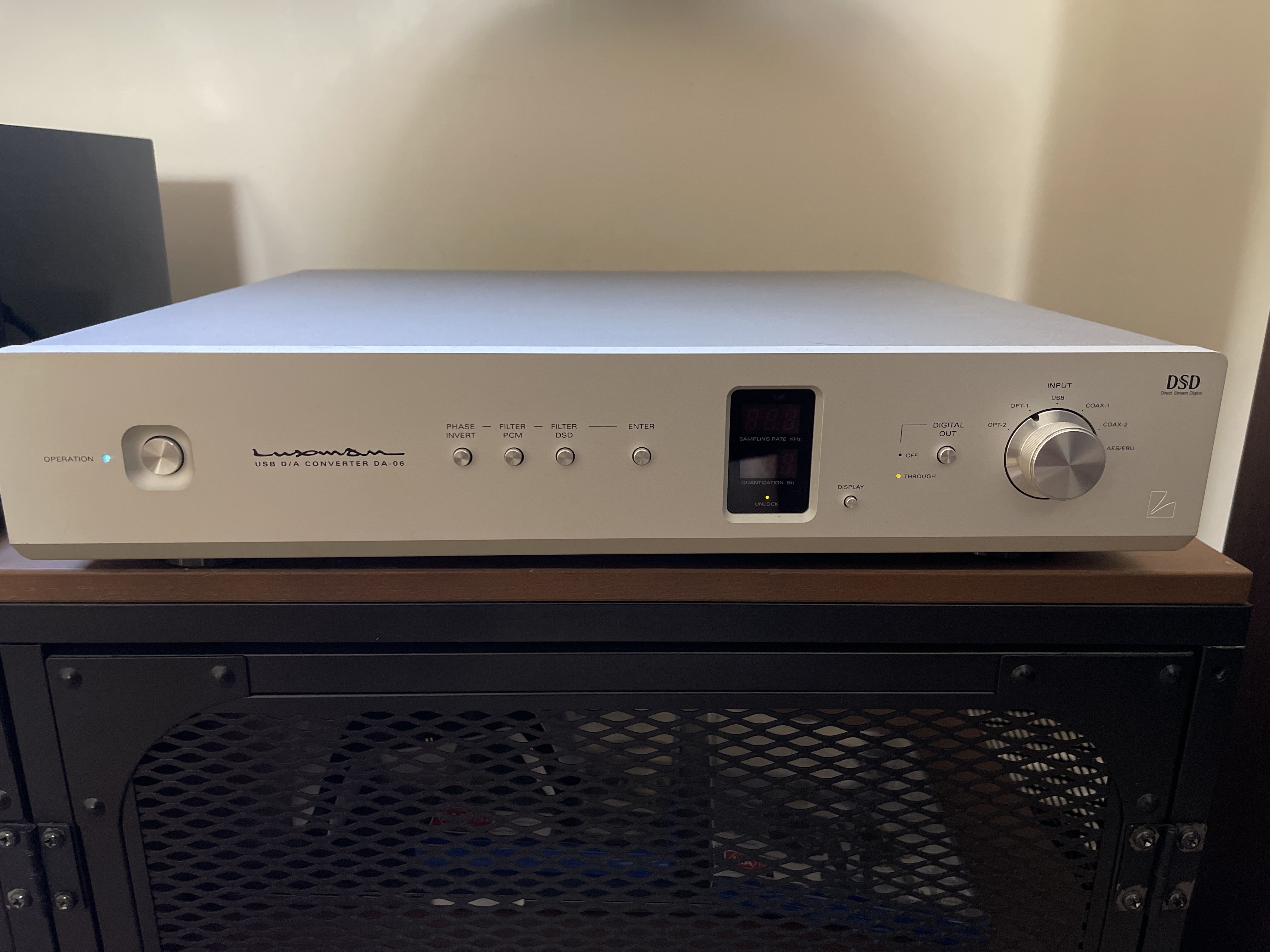 Luxman DA-06 DAC |﻿ Stereo, Home Cinema, Headphones Components