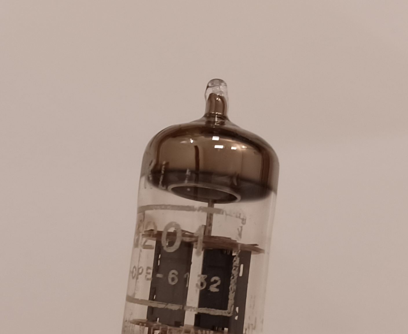 2 x rare Valvo 6201 pinched waist gold pins 12AT7 Variant - Hi-Fi and ...