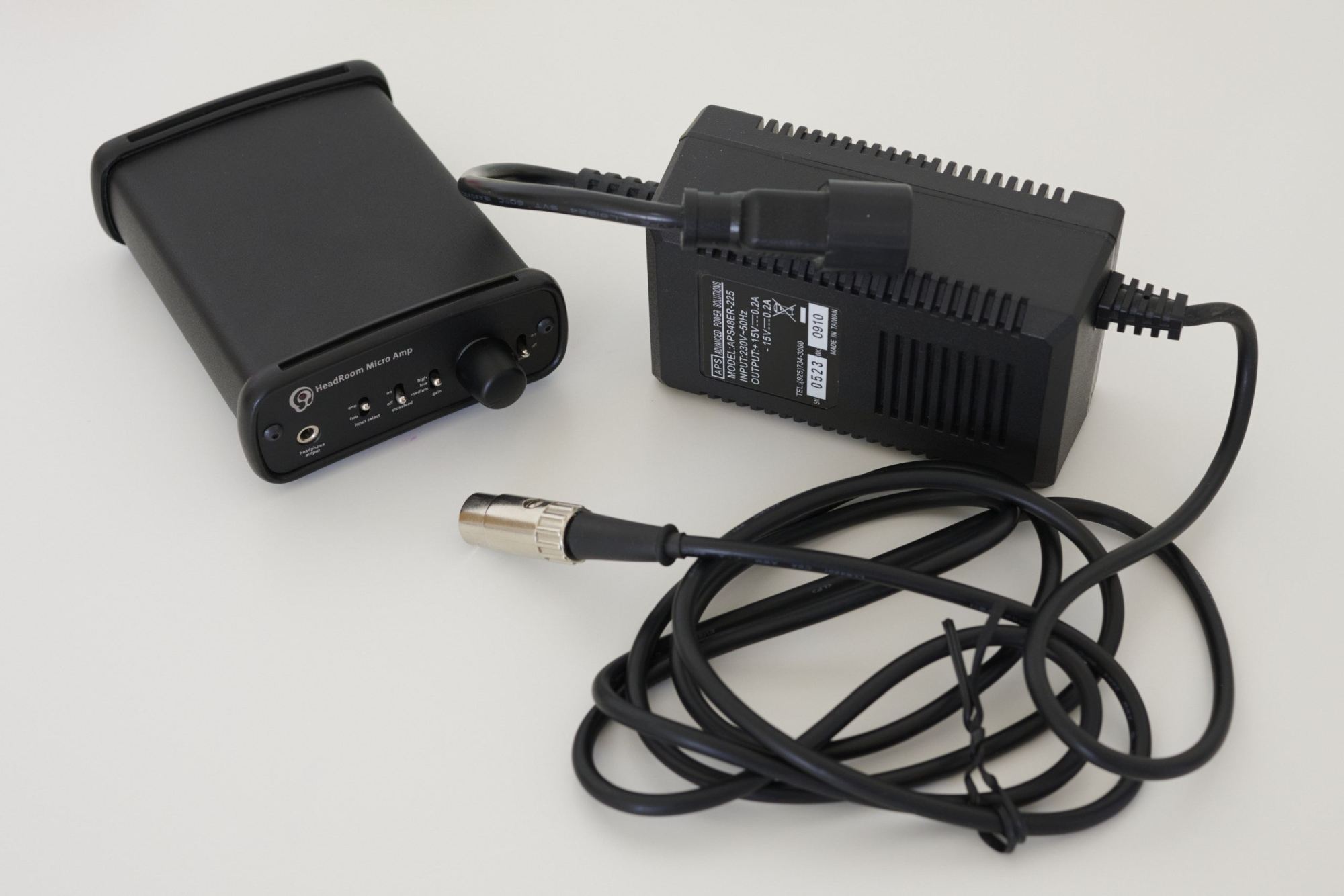 HeadRoom Micro Amp headphone amplifier - Stereo, Home Cinema ...