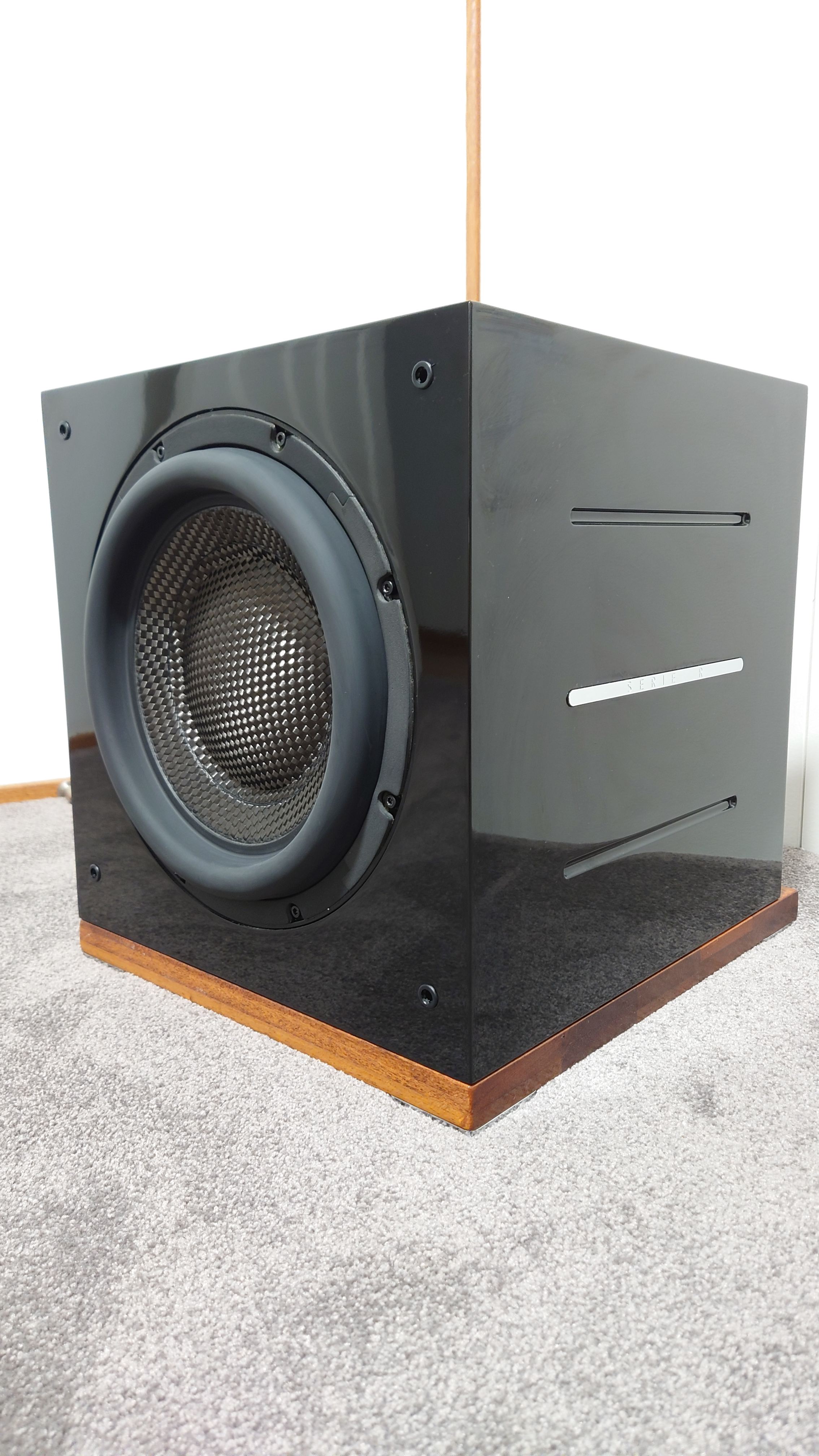 REL R528 SE Subwoofer x2 - Stereo, Home Cinema, Headphones Components ...