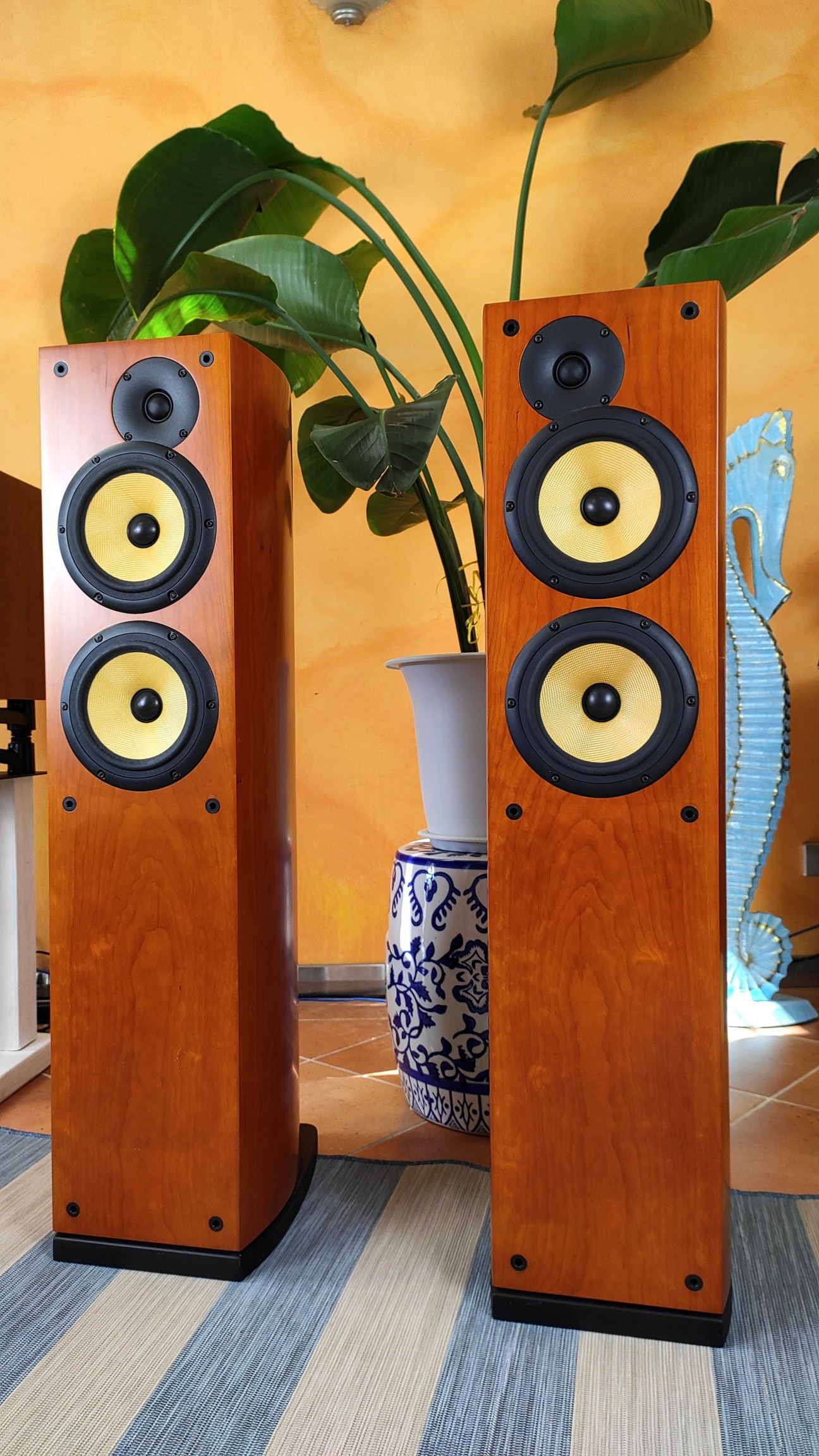 Orpheus Aurora 3.3 Floorstandig Speakers - Stereo, Home Cinema ...