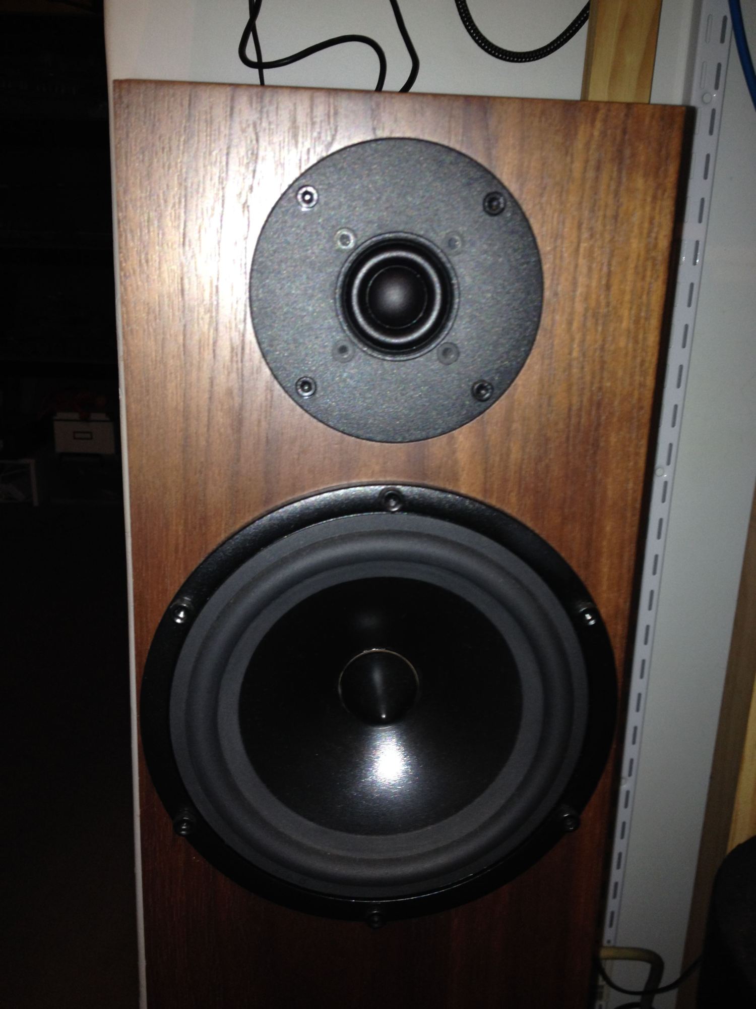 SPENDOR A7 Floorstanding Speakers( gen 1) - Stereo, Home Cinema ...