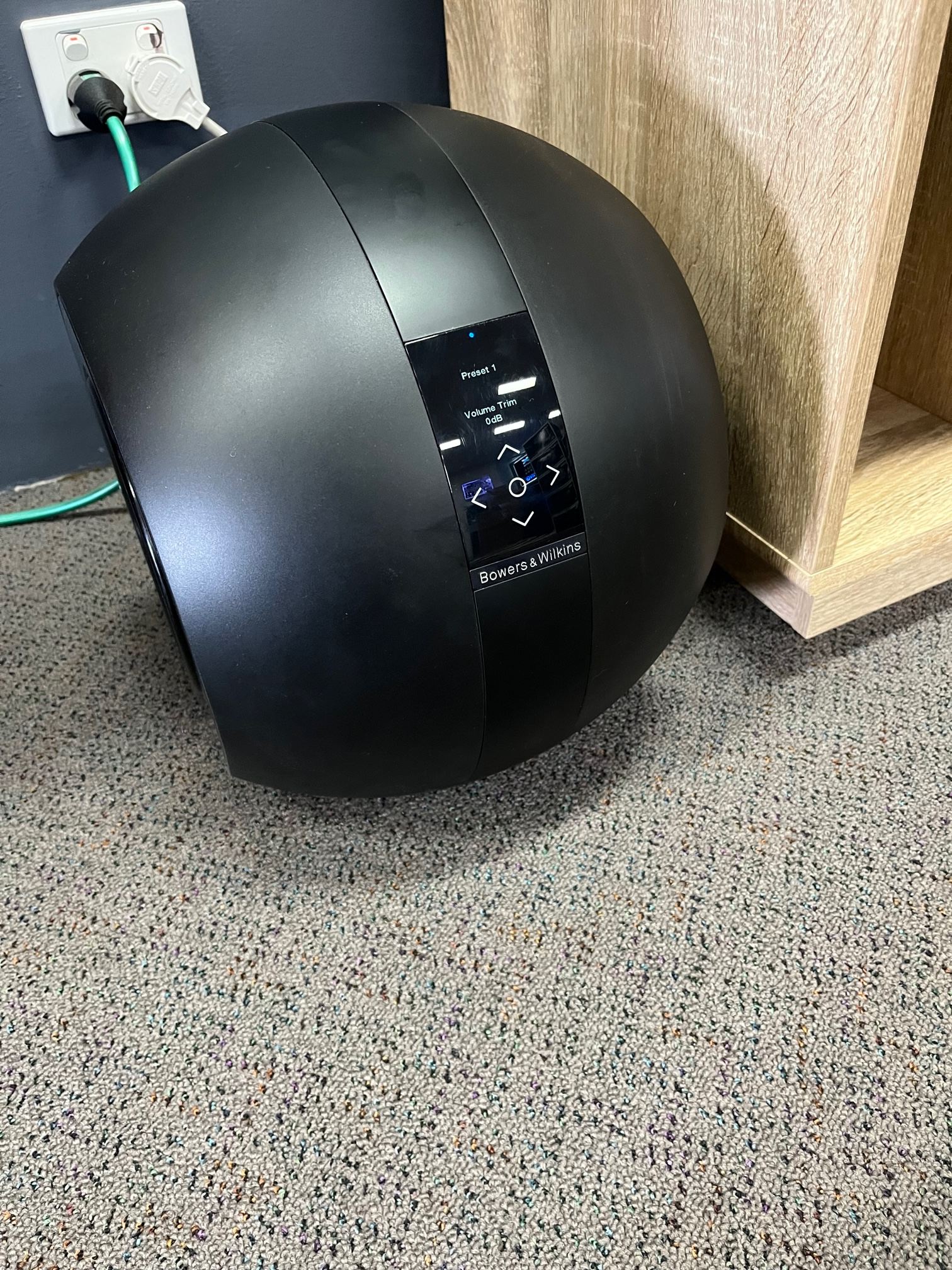 Bowers and Wilkins PV1D subfoofer - Commercial Classifieds - StereoNET