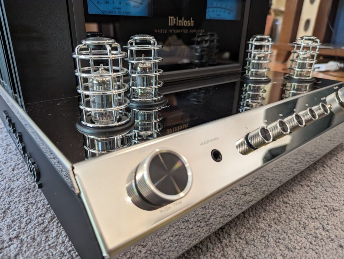 McIntosh MA352 Integrated Amp - Stereo, Home Cinema, Headphones ...