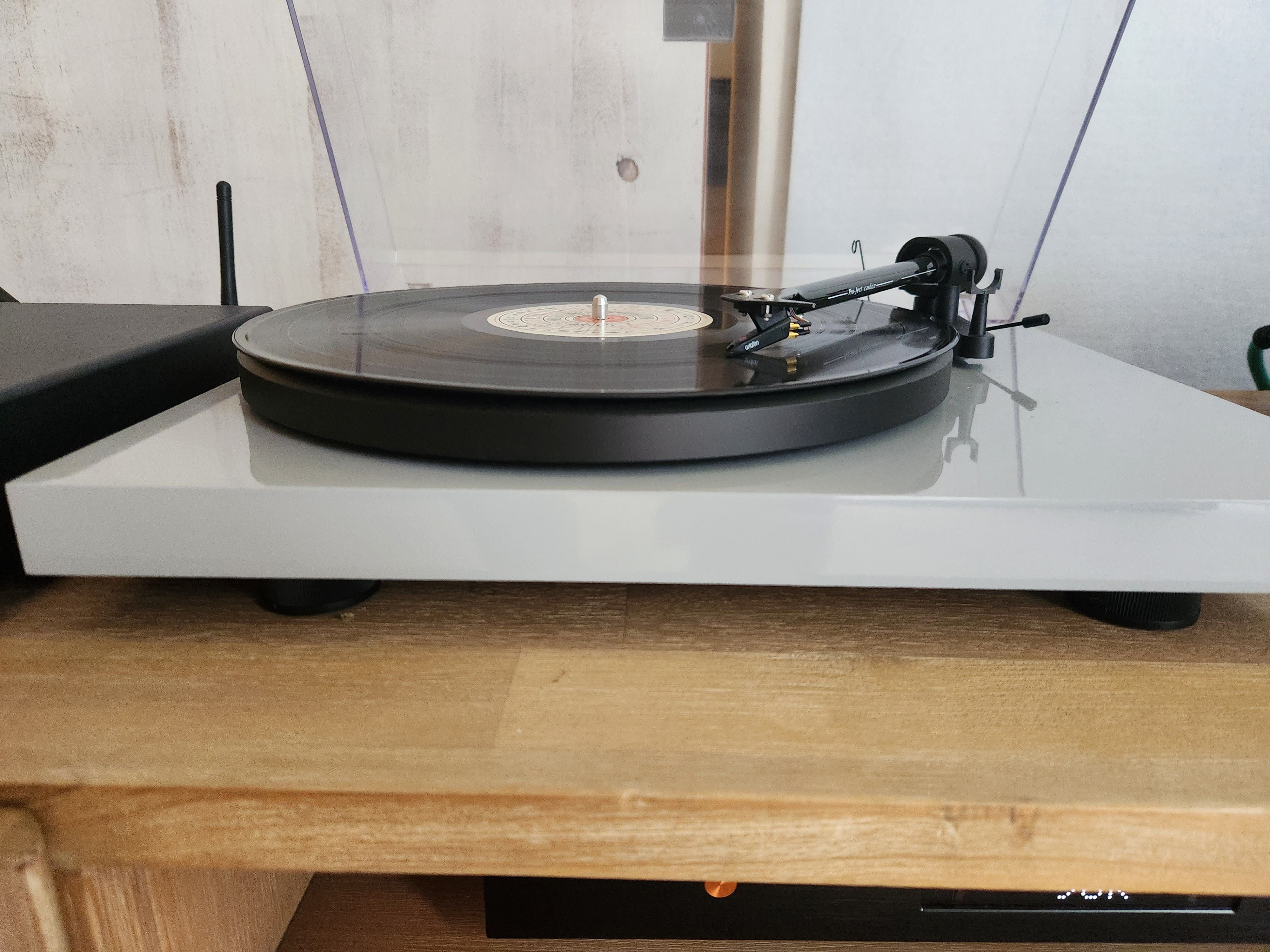 Project debut carbon phono USB turntable - Stereo, Home Cinema ...