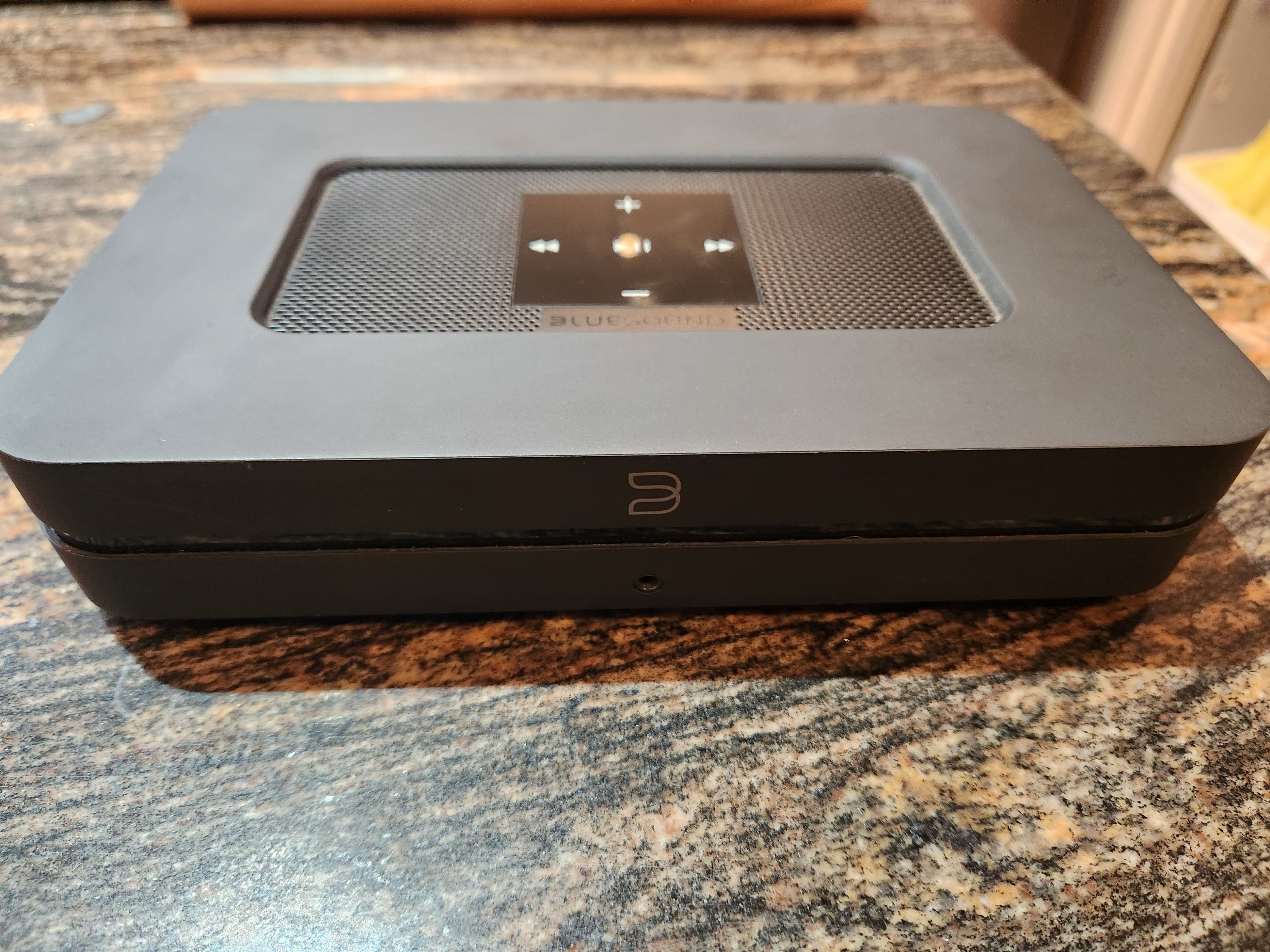 Bluesound node 2i audio streamer in excellent condition - Stereo, Home ...