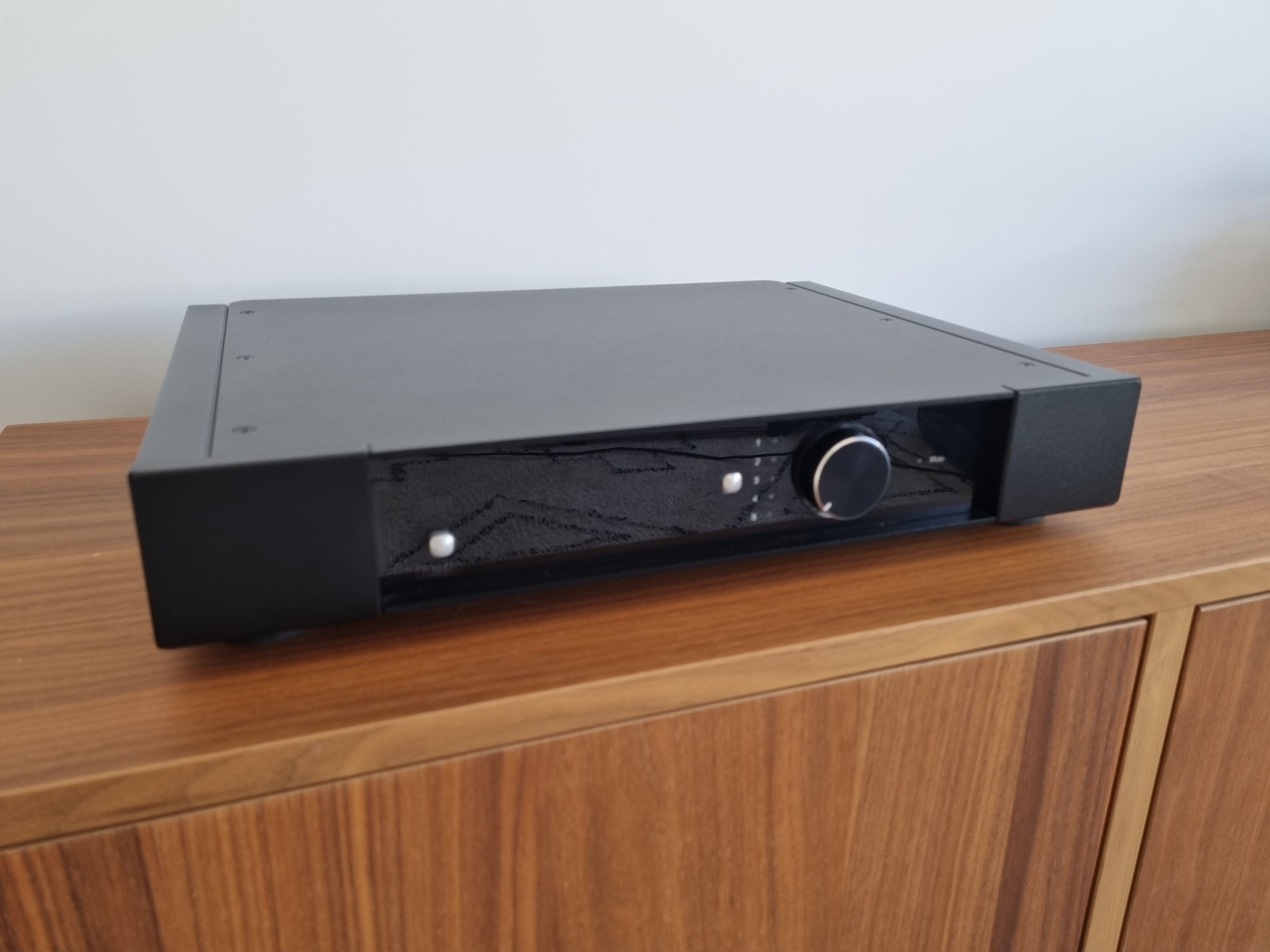 Rega Elex-R Integrated Amplifier |﻿ Stereo, Home Cinema, Headphones ...