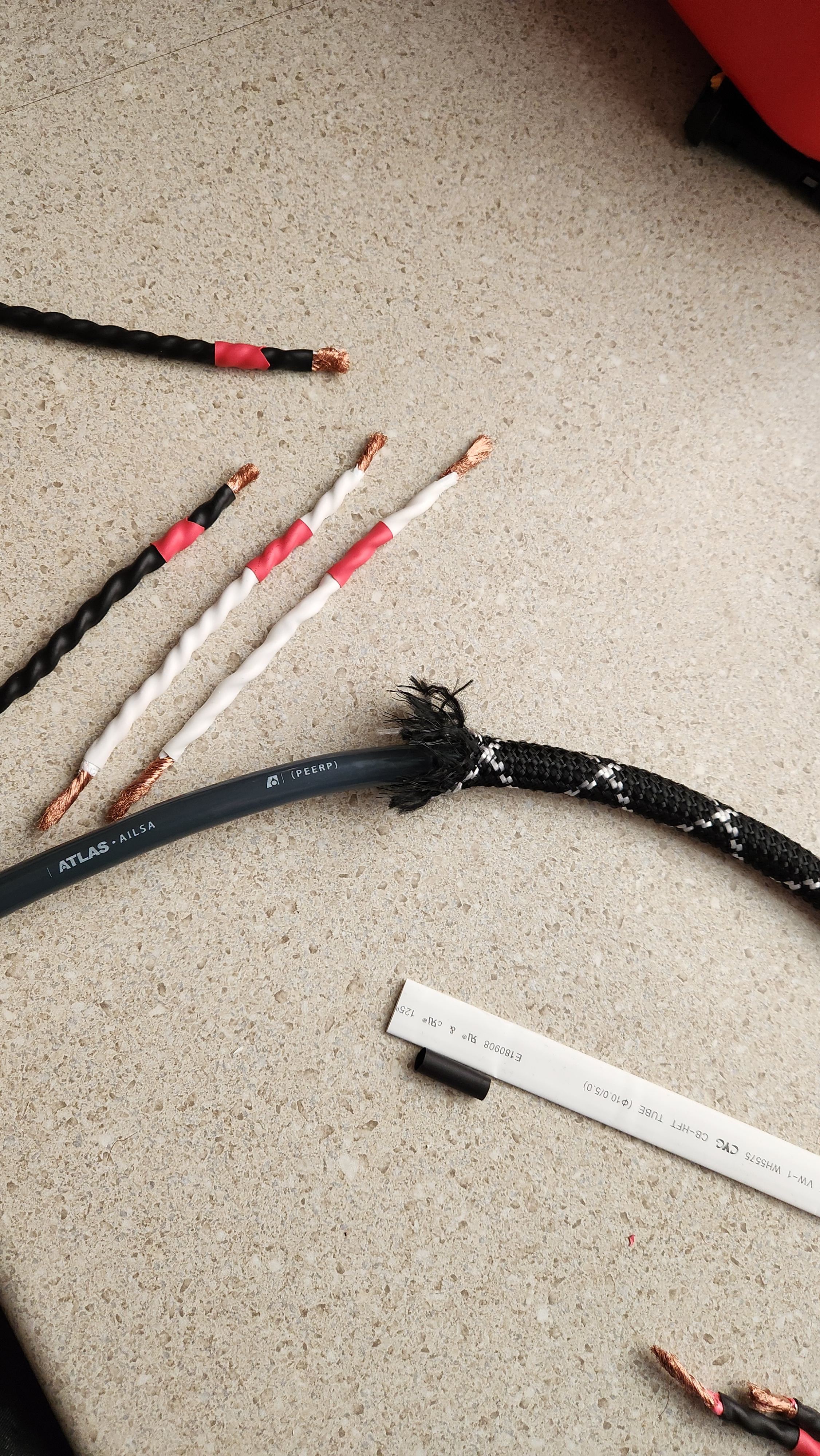 WITHDRAWN: Atlas 1.1m Ailsa Bi-Amp/Tri-Wire Speaker Cable - Hi-Fi and ...