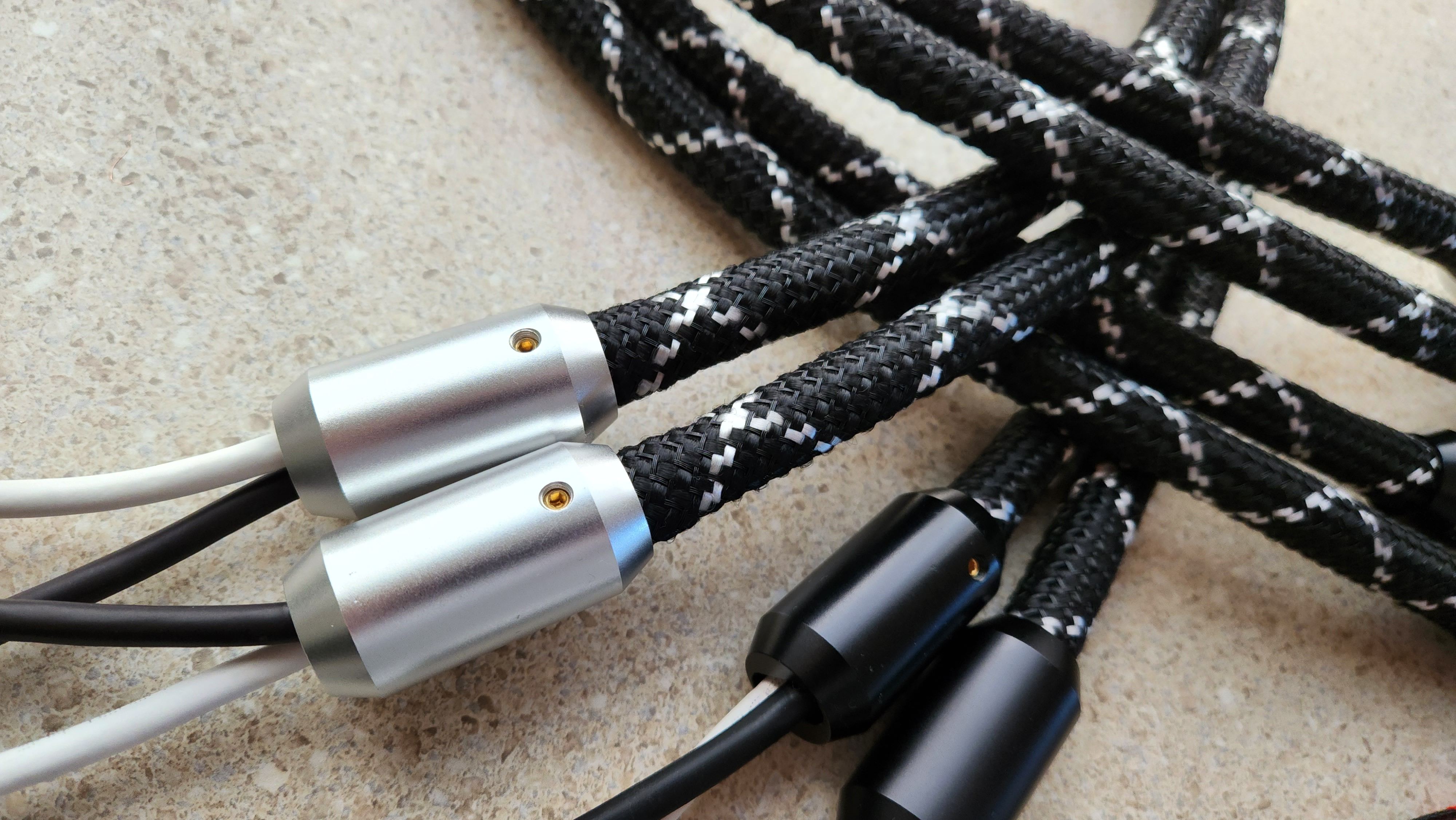 WITHDRAWN: Atlas 1.1m Ailsa Bi-Amp/Tri-Wire Speaker Cable - Hi-Fi and ...