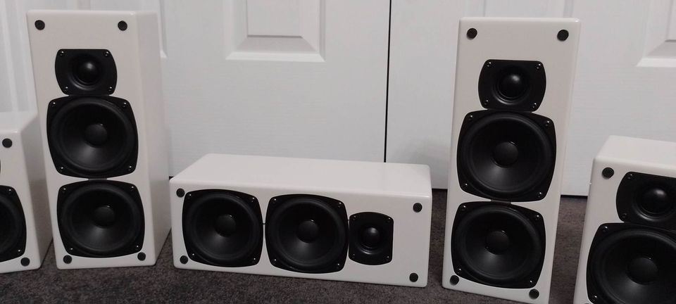 M&K Sound M Series 7.0 speaker set 3x M7 + 4x M5 Speaker - Stereo, Home ...