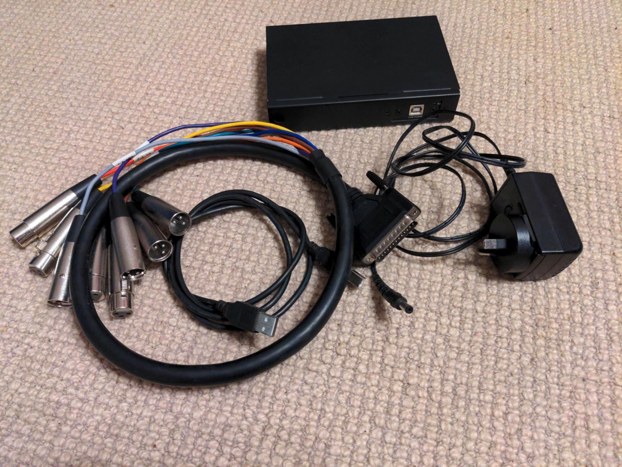 MiniDSP UDIO-8 8 Channel USB to AES/EBU Interface - Stereo, Home Cinema ...