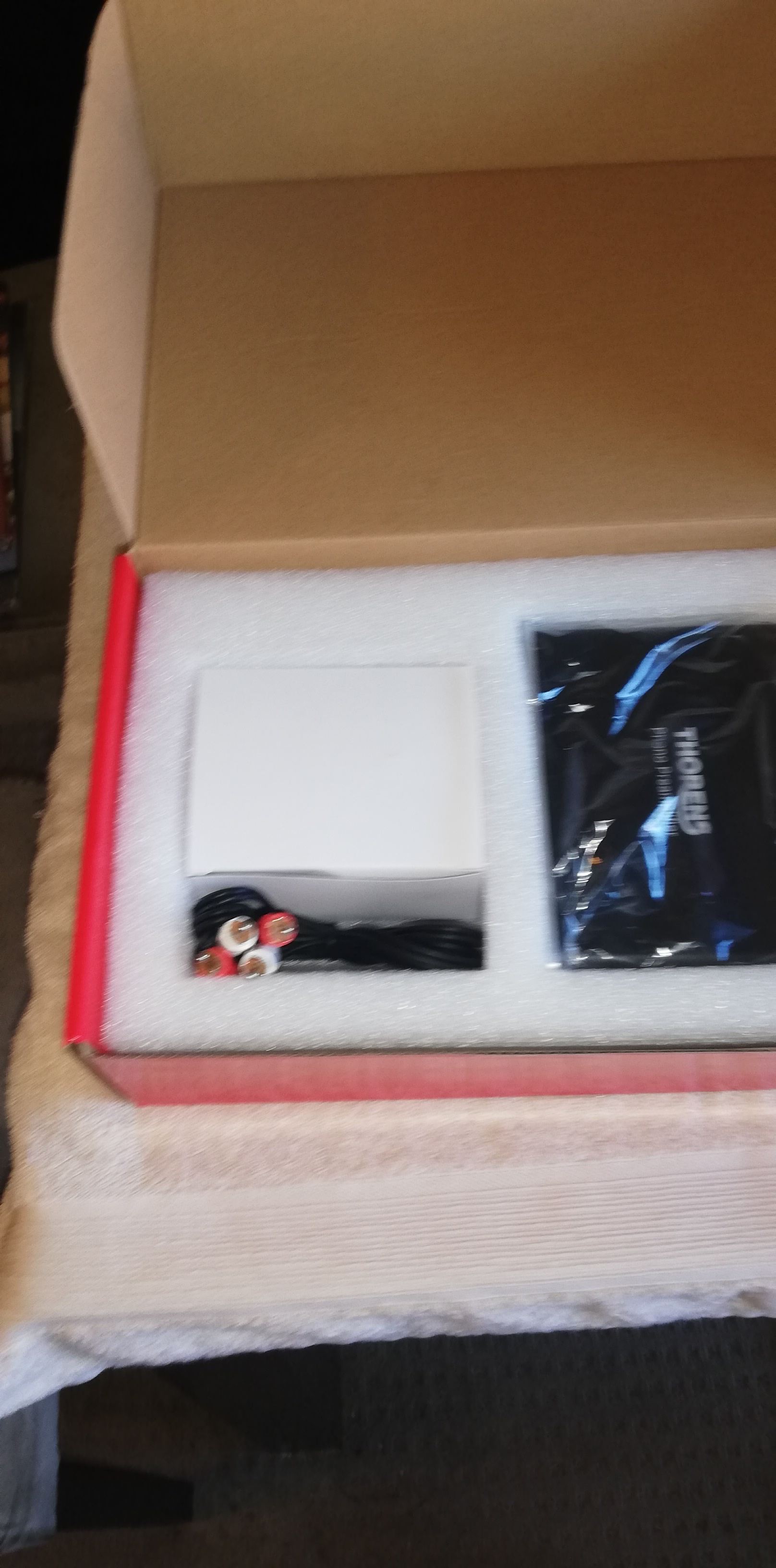 Thorens MM008 mm/mc phono preamp Withdrawn - Stereo, Home Cinema, Headphones Components - StereoNET