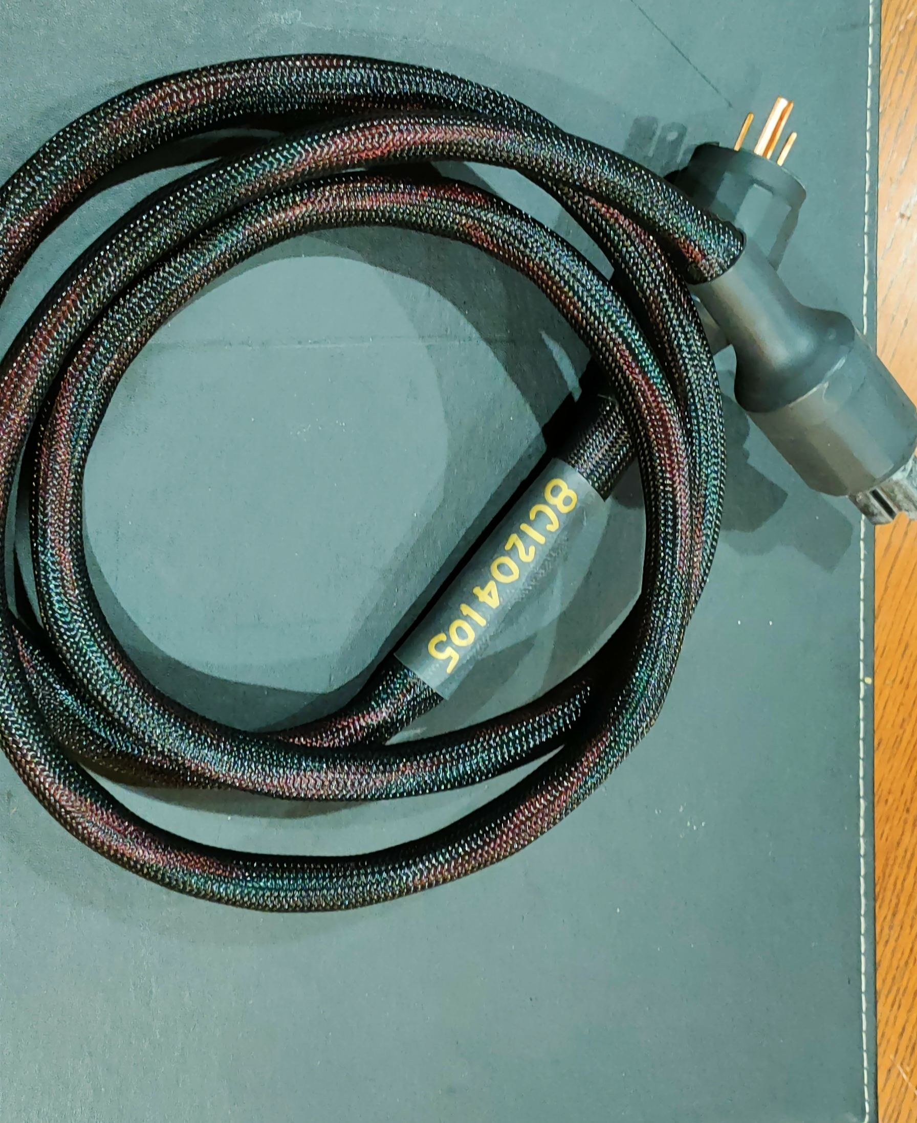 Triode Wire Labs US Power Cable 1.8m 8 Plus 8c1204105 6/6 - Hi-Fi and ...