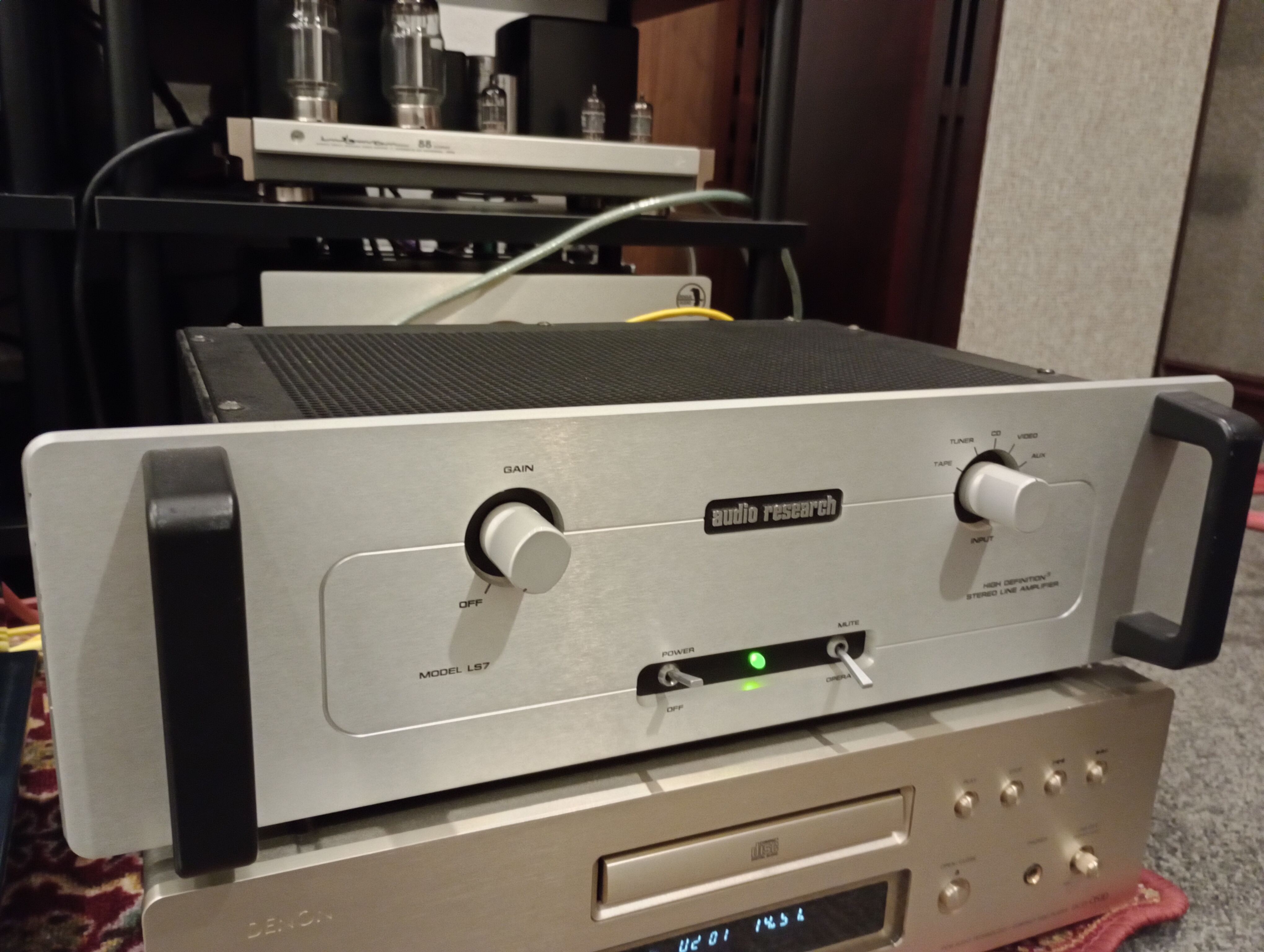 Audio reaserch LS7 line stage |﻿ Stereo, Home Cinema, Headphones Components