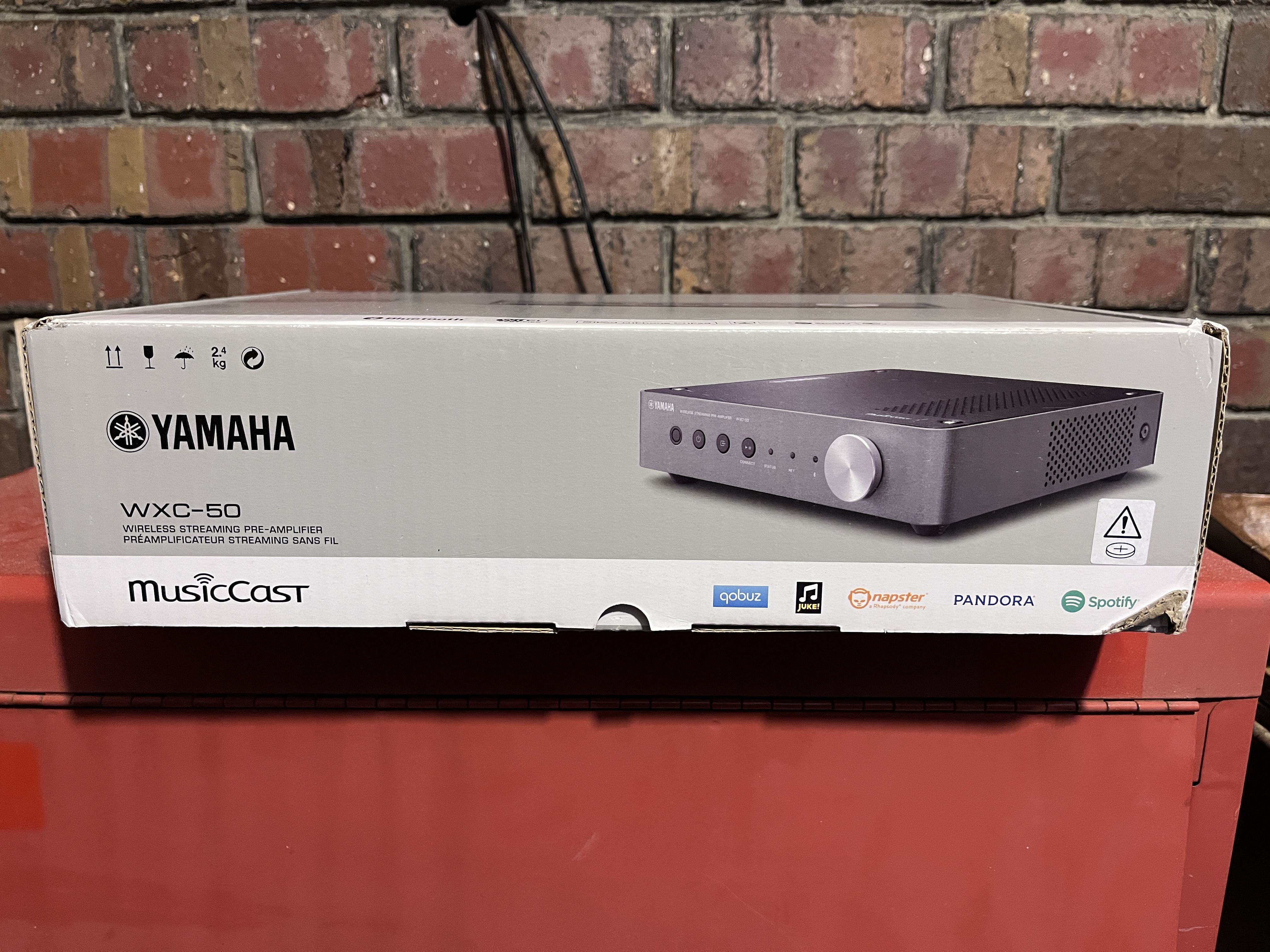 Yamaha WXC-50 MusicCast streamer preamlifier - Stereo, Home Cinema ...