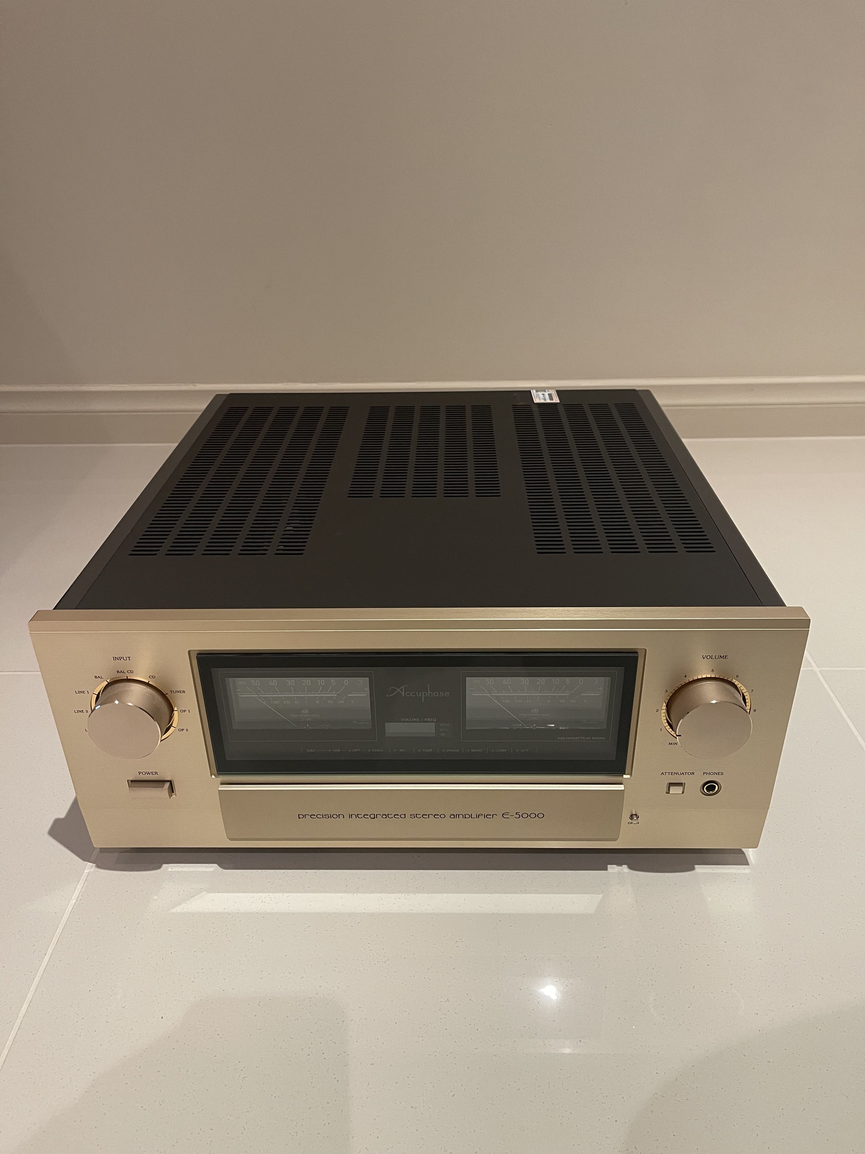 Accuphase E-5000 Flagship Integrated Amplifier - Stereo, Home Cinema ...