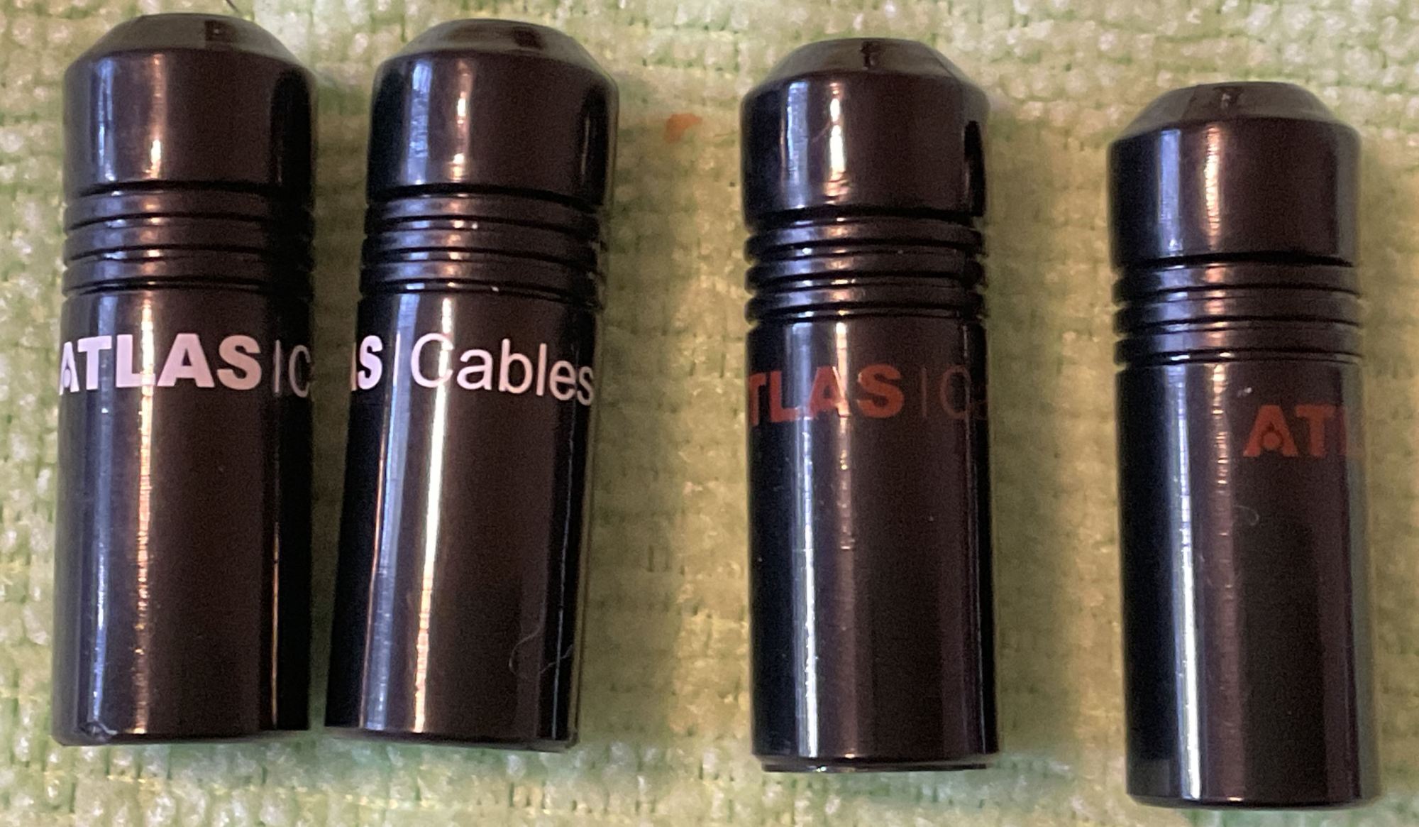 ATLAS Z-PLUG BANANA PLUGS ( 4 Pack) - Hi-Fi and Cinema Cables ...