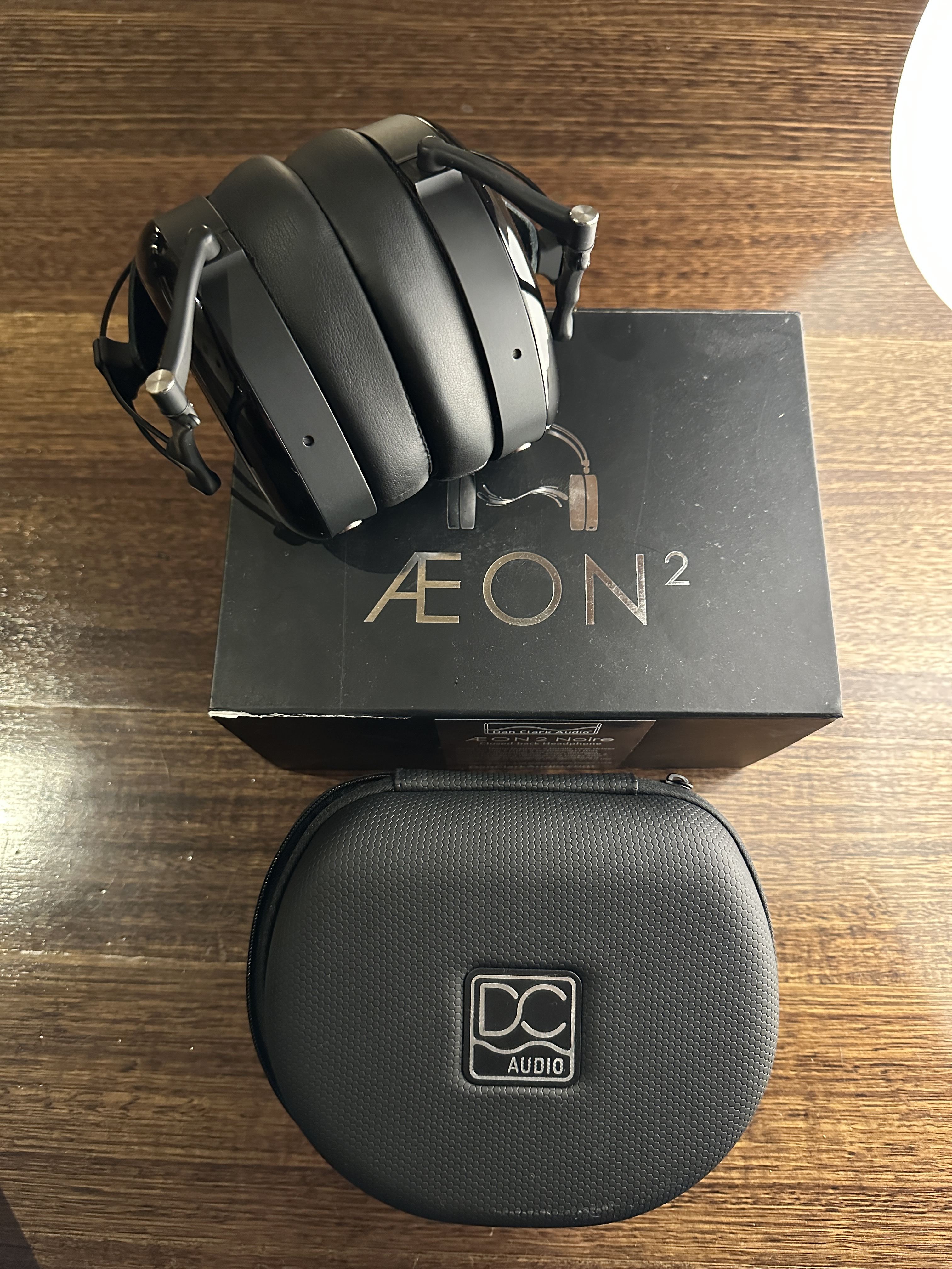 DAN CLARK AUDIO ÆON 2 CLOSED BACK NOIRE - Stereo, Home Cinema ...