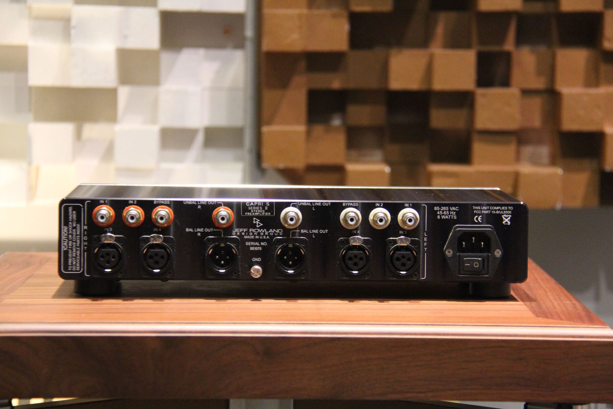 Jeff Rowland Capri S2 Preamplifier with Phono inbuilt - Commercial Classifieds - StereoNET