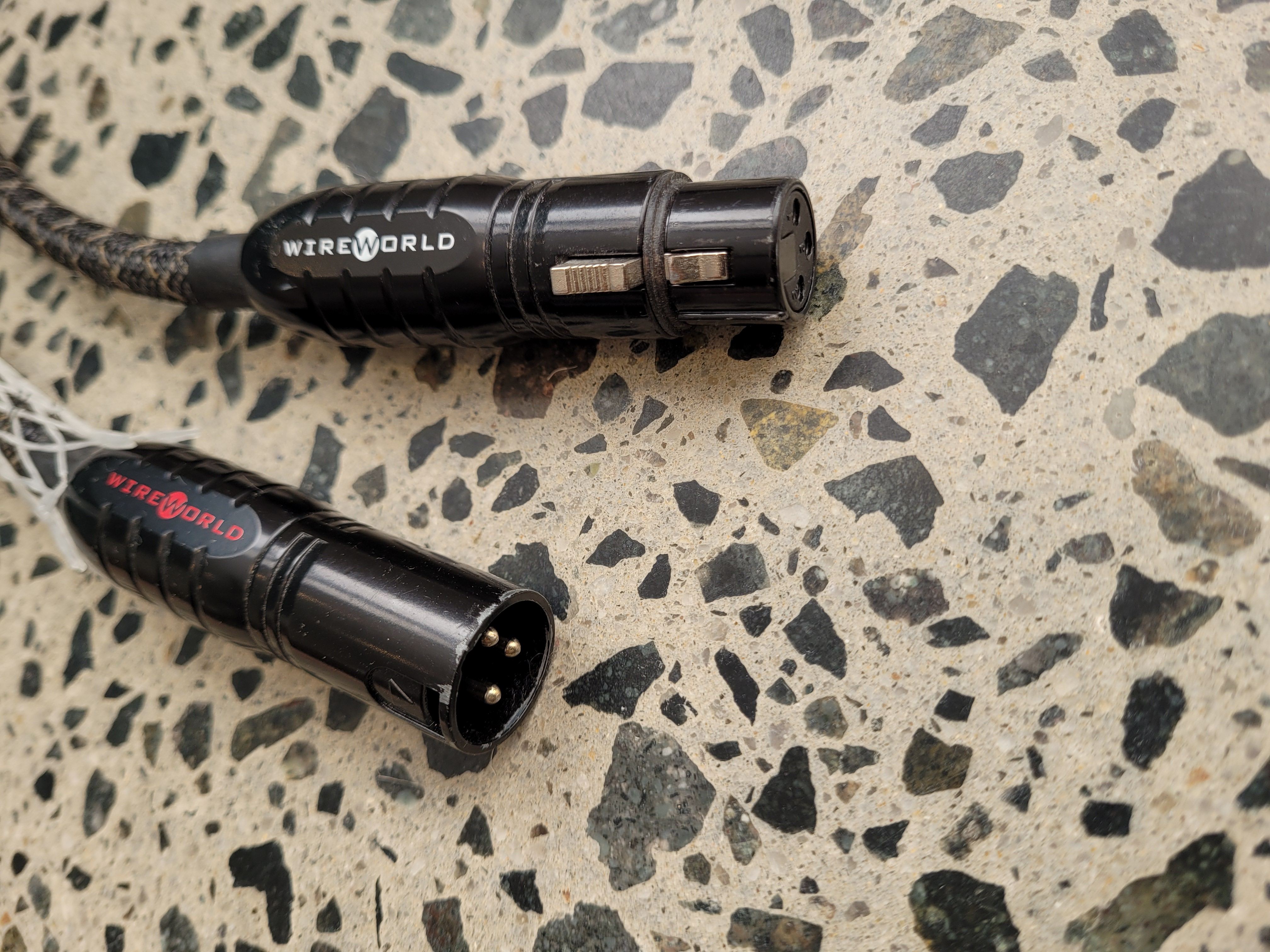 Wireworld Platinum Eclipse 7 1m XLR pair - Hi-Fi and Cinema Cables & Accessories - StereoNET