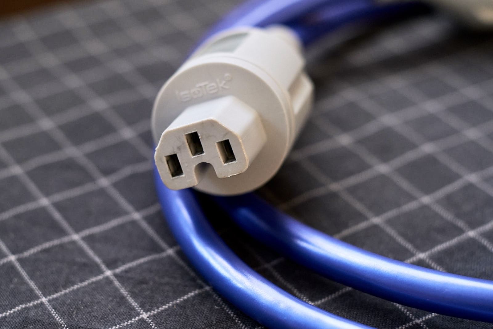 ISO Evo3 Premier Power Cord - Hi-Fi and Cinema Cables & Accessories ...