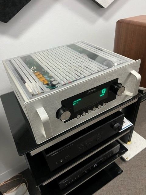 Audio Research REF6 Tube Preamplifier - Commercial Classifieds - StereoNET
