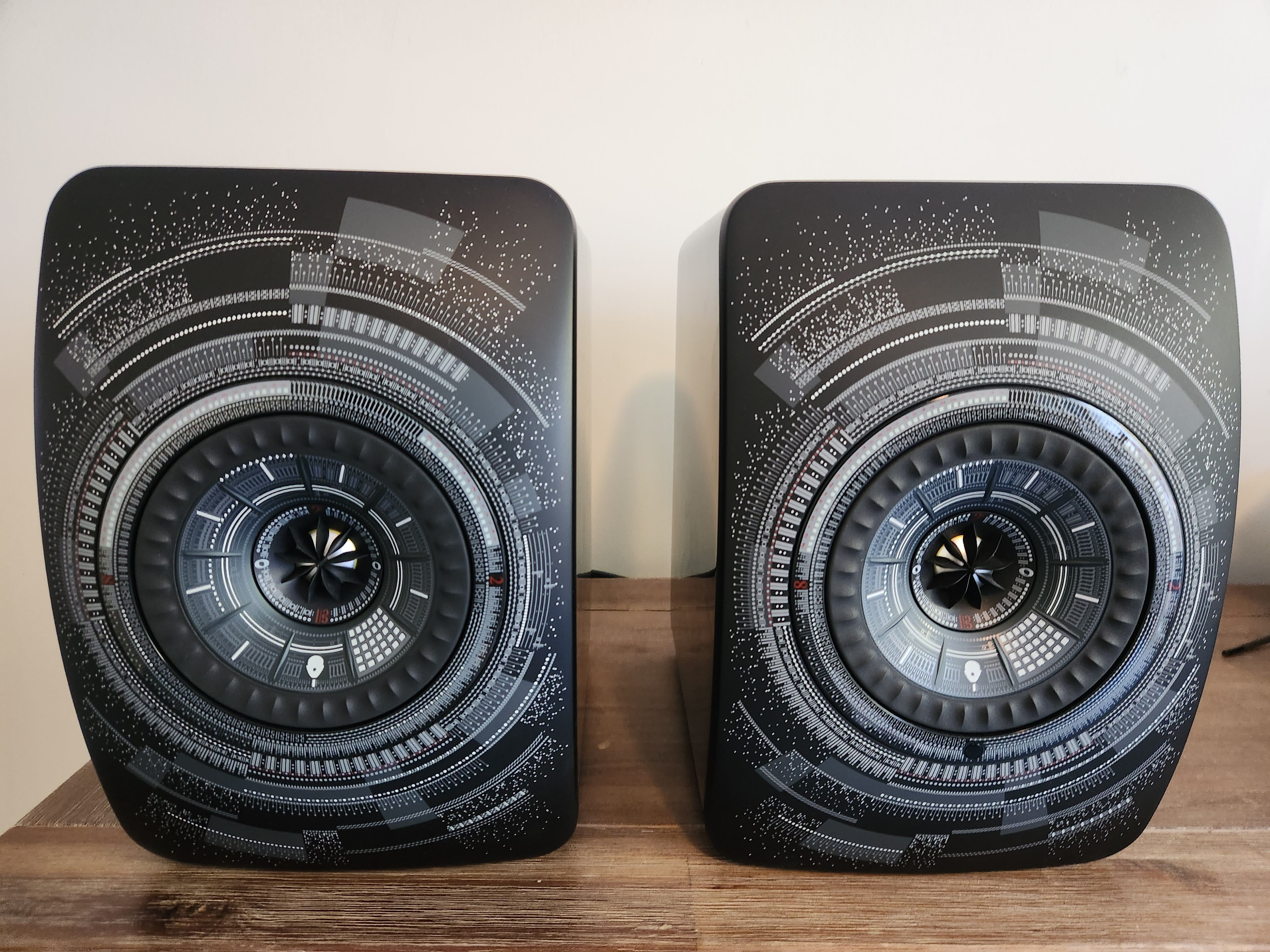 KEF LS50 Wireless nocturne special edition |﻿ Stereo, Home Cinema ...