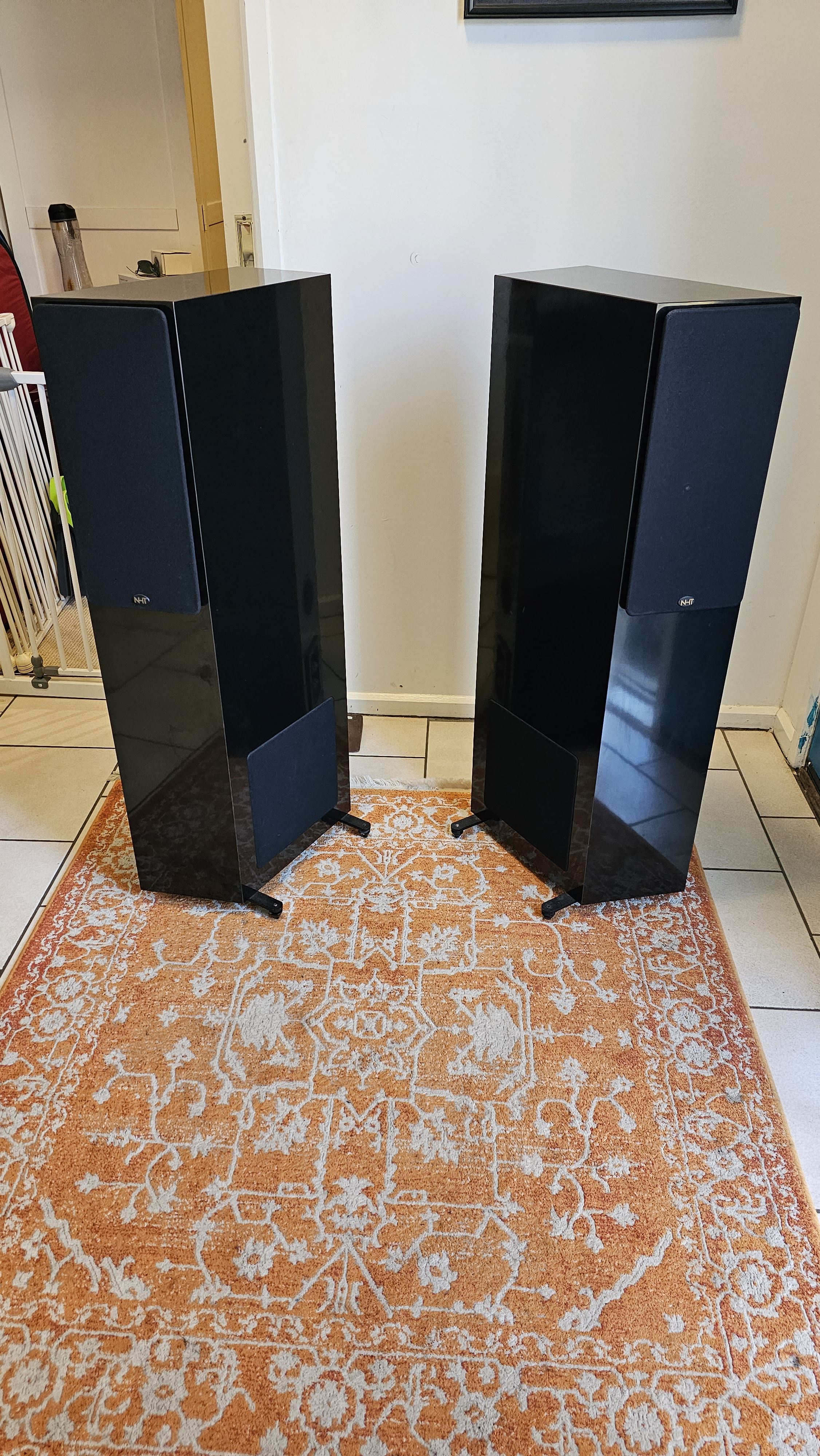 NHT 2.5i Speakers |﻿ Stereo, Home Cinema, Headphones Components