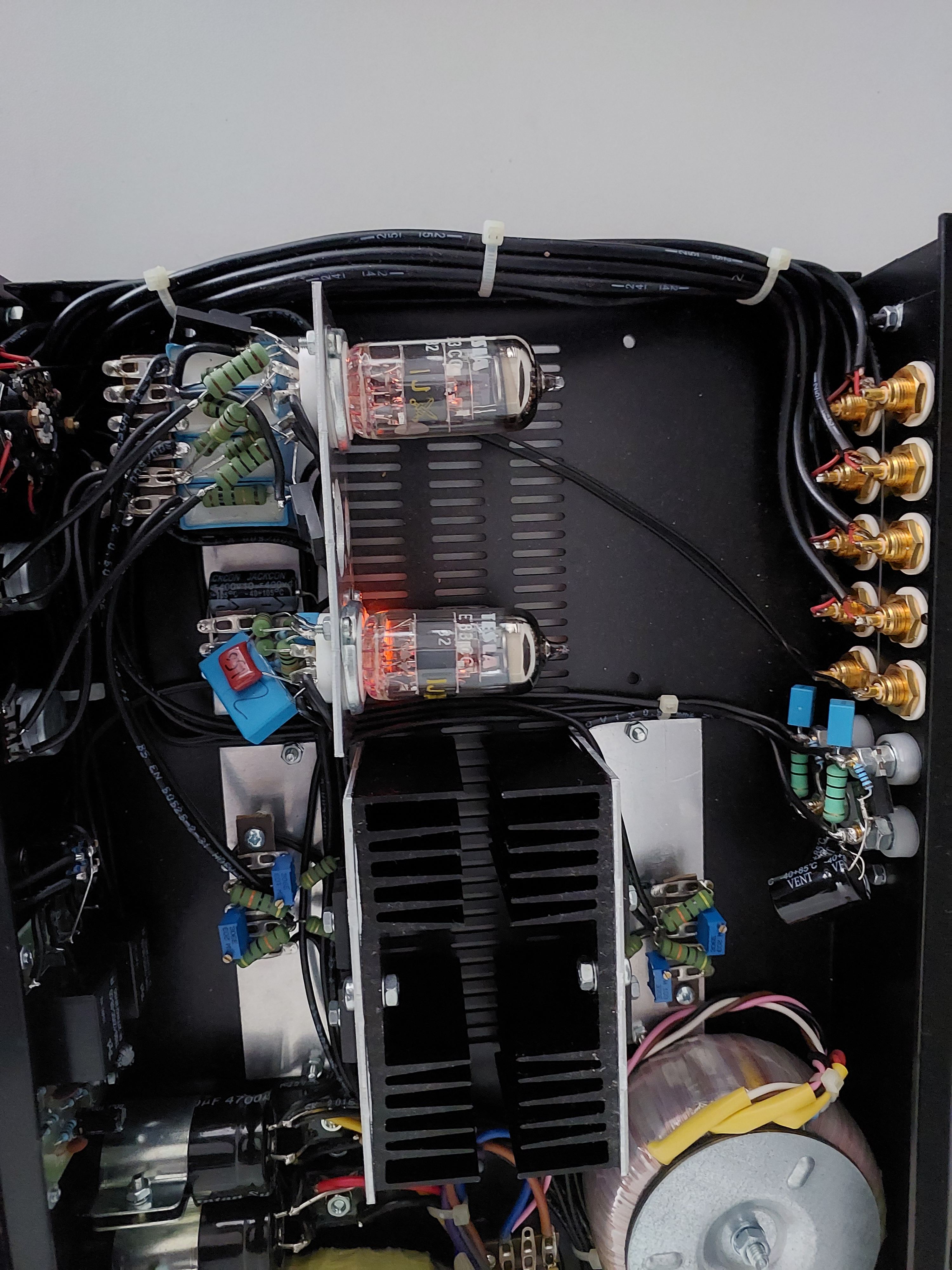 NOS Tube Tesla E83CC Frame Grid -JAC Music Germany - Hi-Fi and Cinema ...