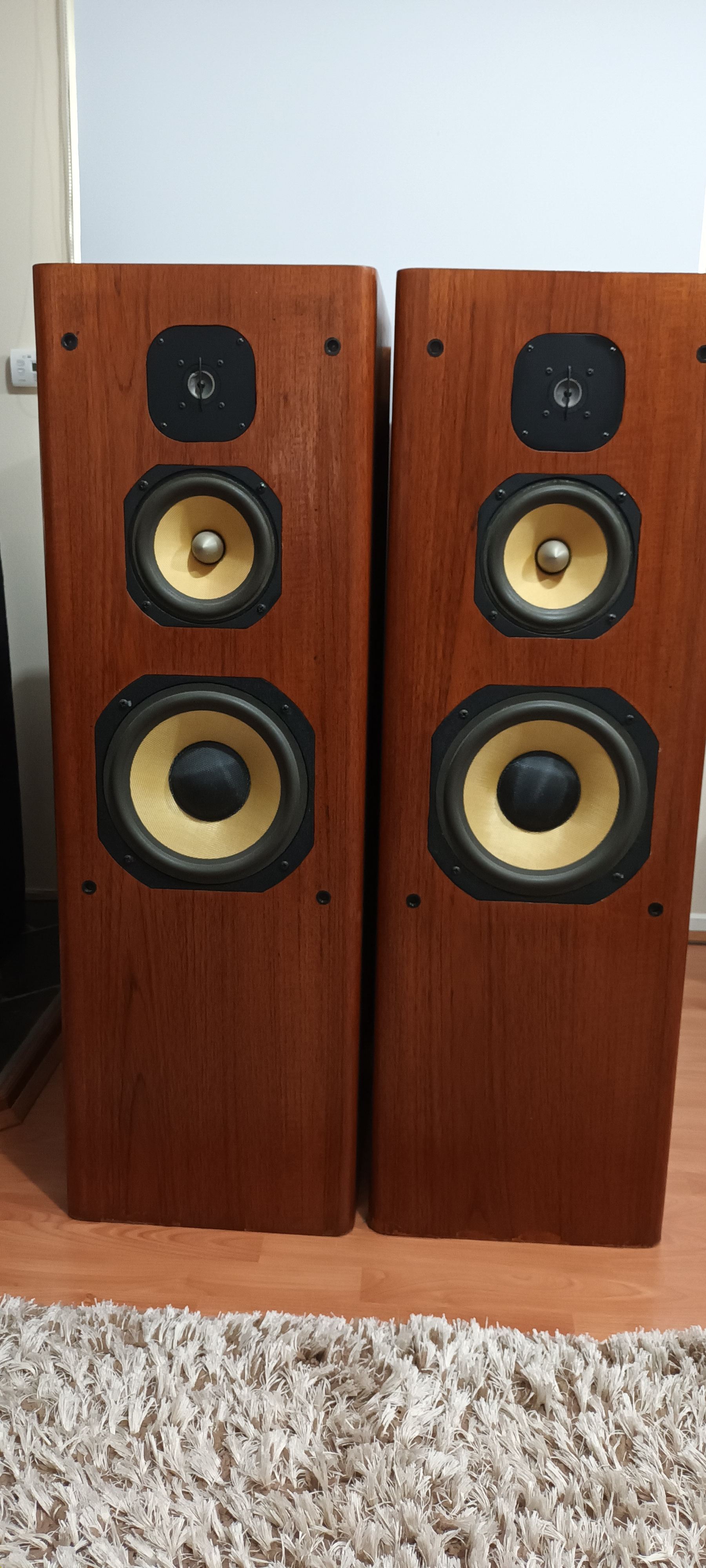 Osborn Epitome speakers - Stereo, Home Cinema, Headphones Components ...