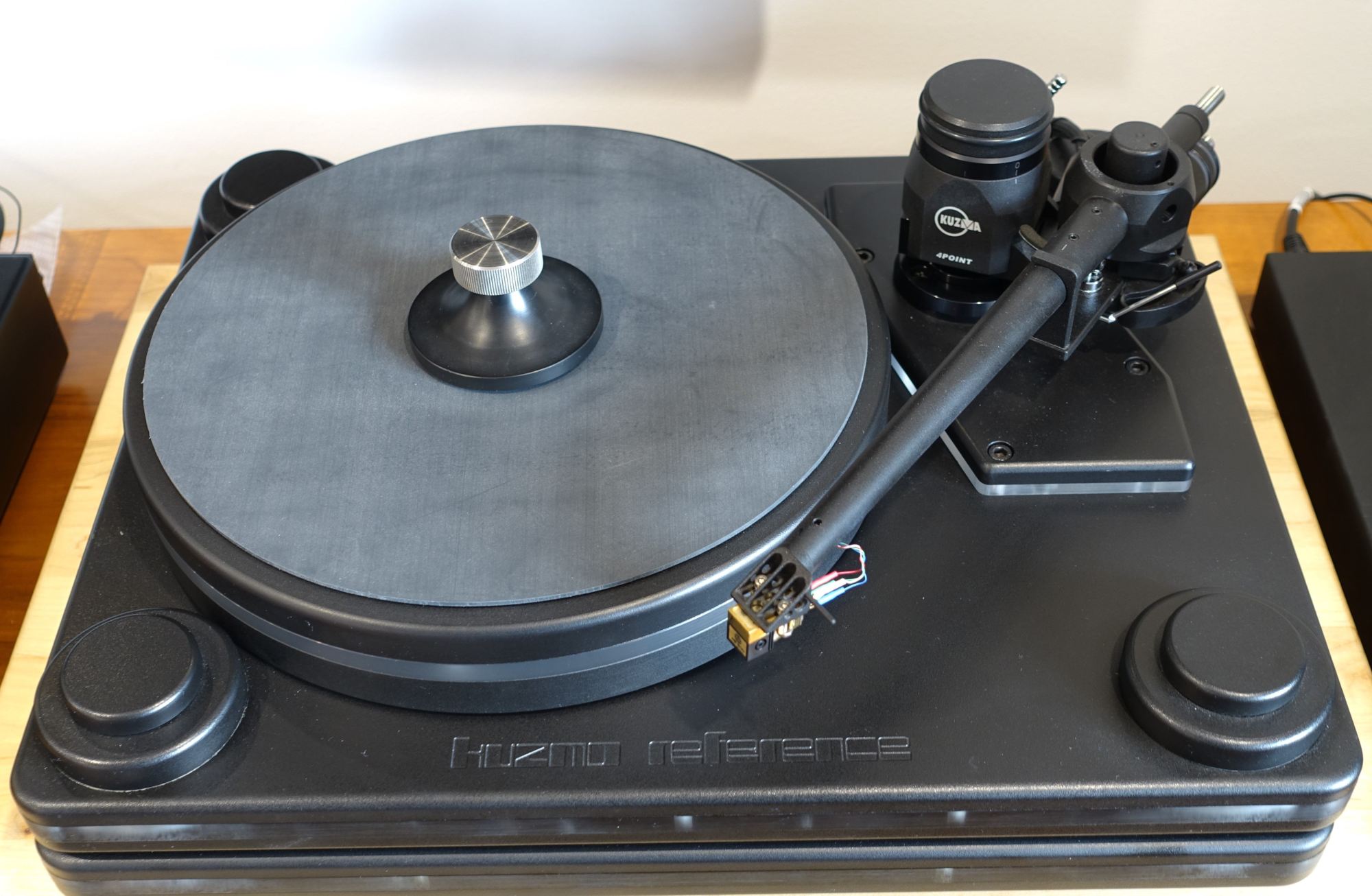Kuzma Stabi Ref2 Turntable and 11" 4 Point Tonearm - Stereo, Home ...