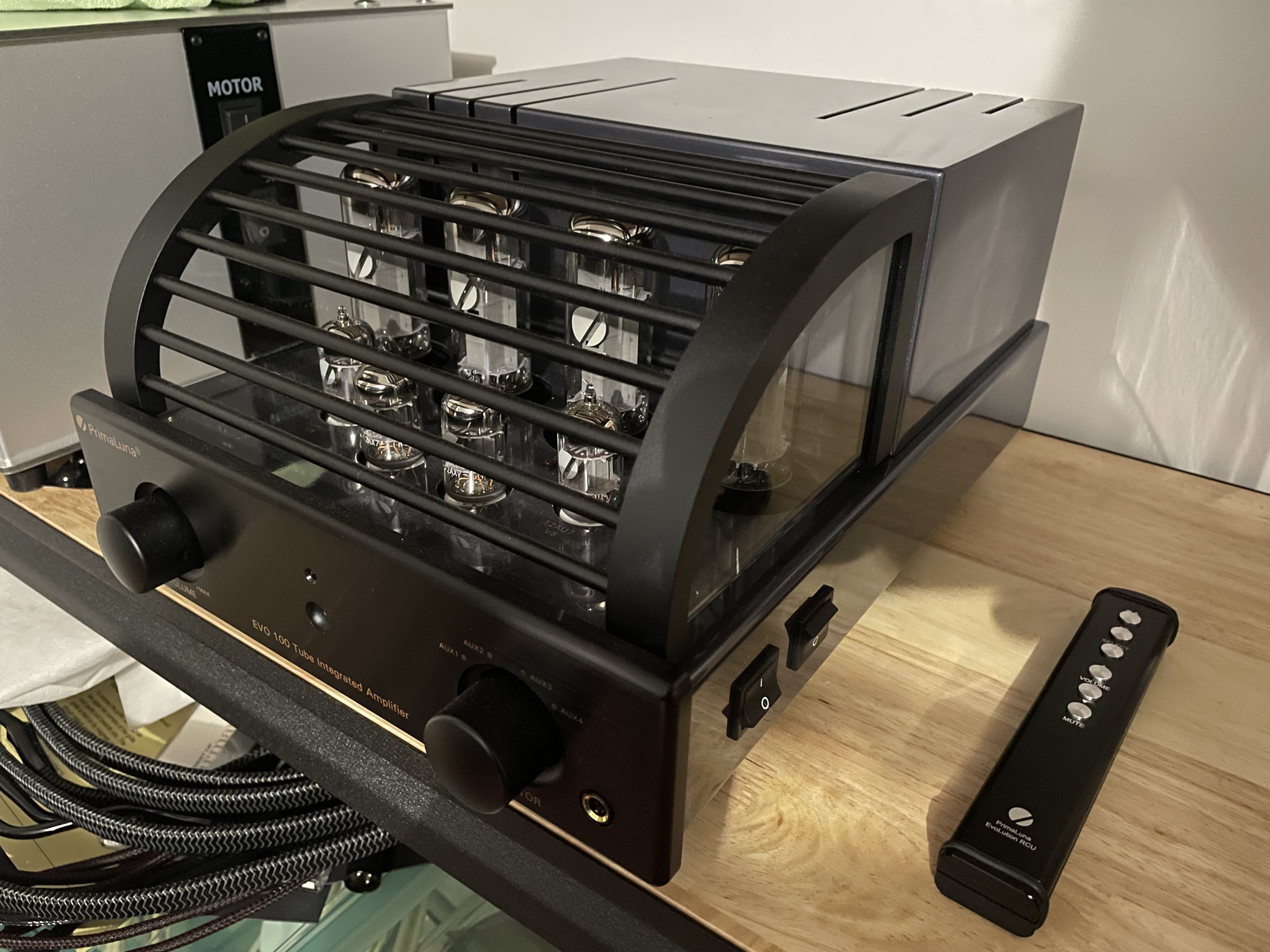 Primaluna EVO 100 integrated with extra tubes - Stereo, Home Cinema ...