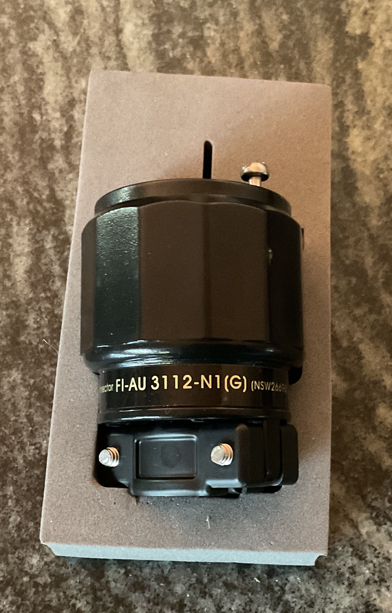 FURUTECH FI-AU 3112-N1 (GOLD) Power Plug Caseing |﻿ Hi-Fi and Cinema ...