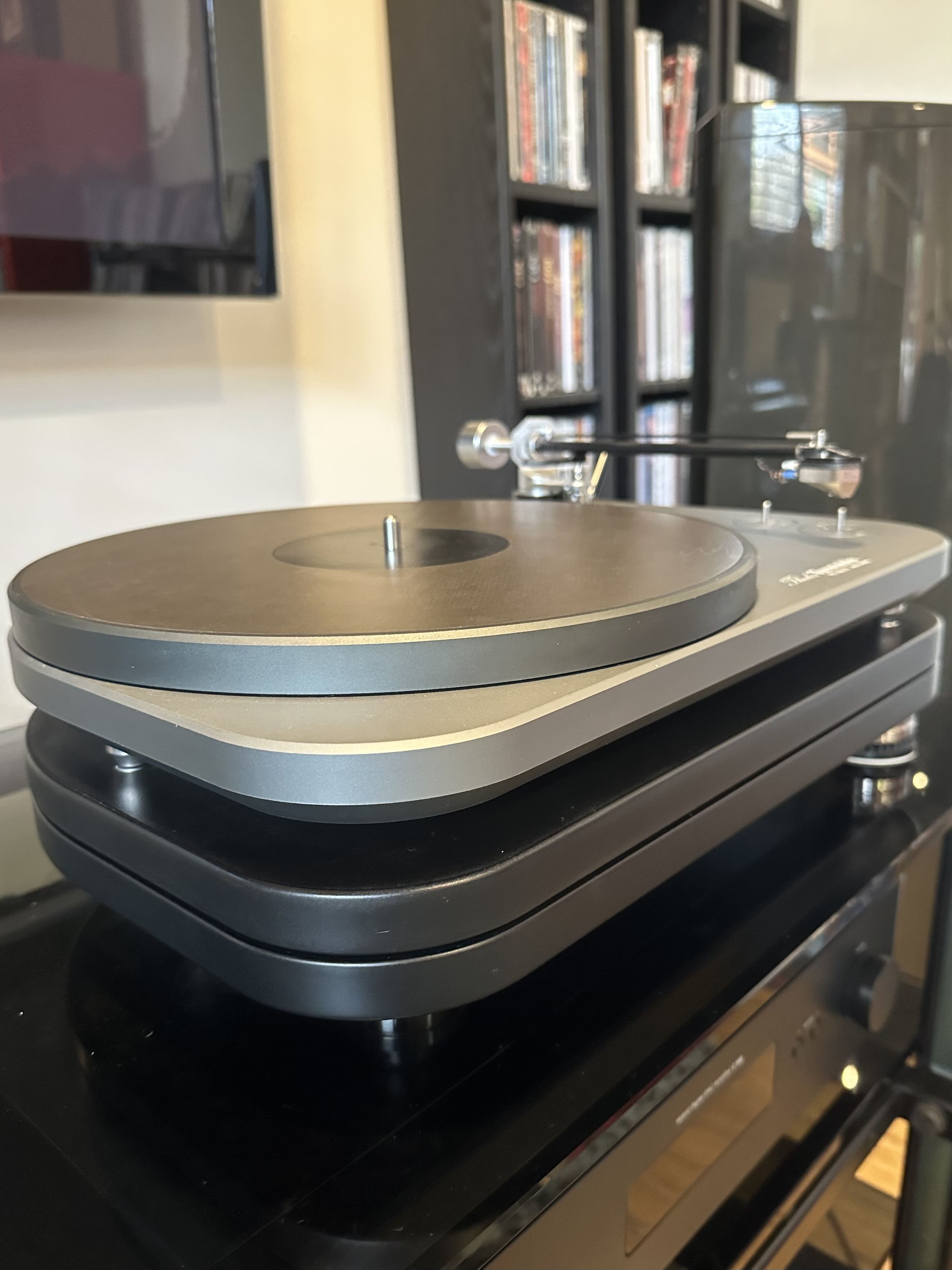 Thales Turntable TTT-Slim 2 Swiss Made - Stereo, Home Cinema ...