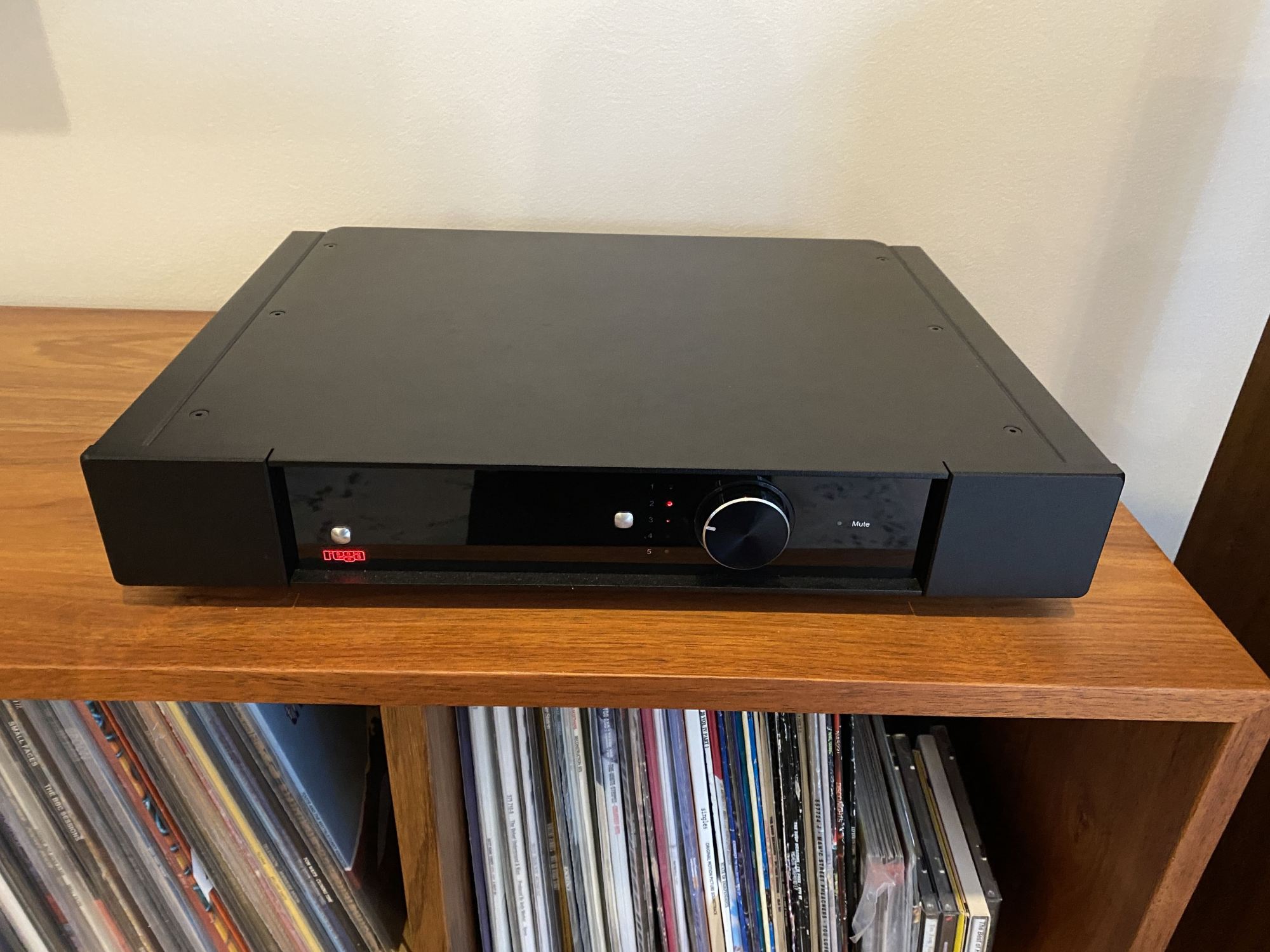 Rega Elex R Integrated Amplifier - Stereo, Home Cinema, Headphones ...