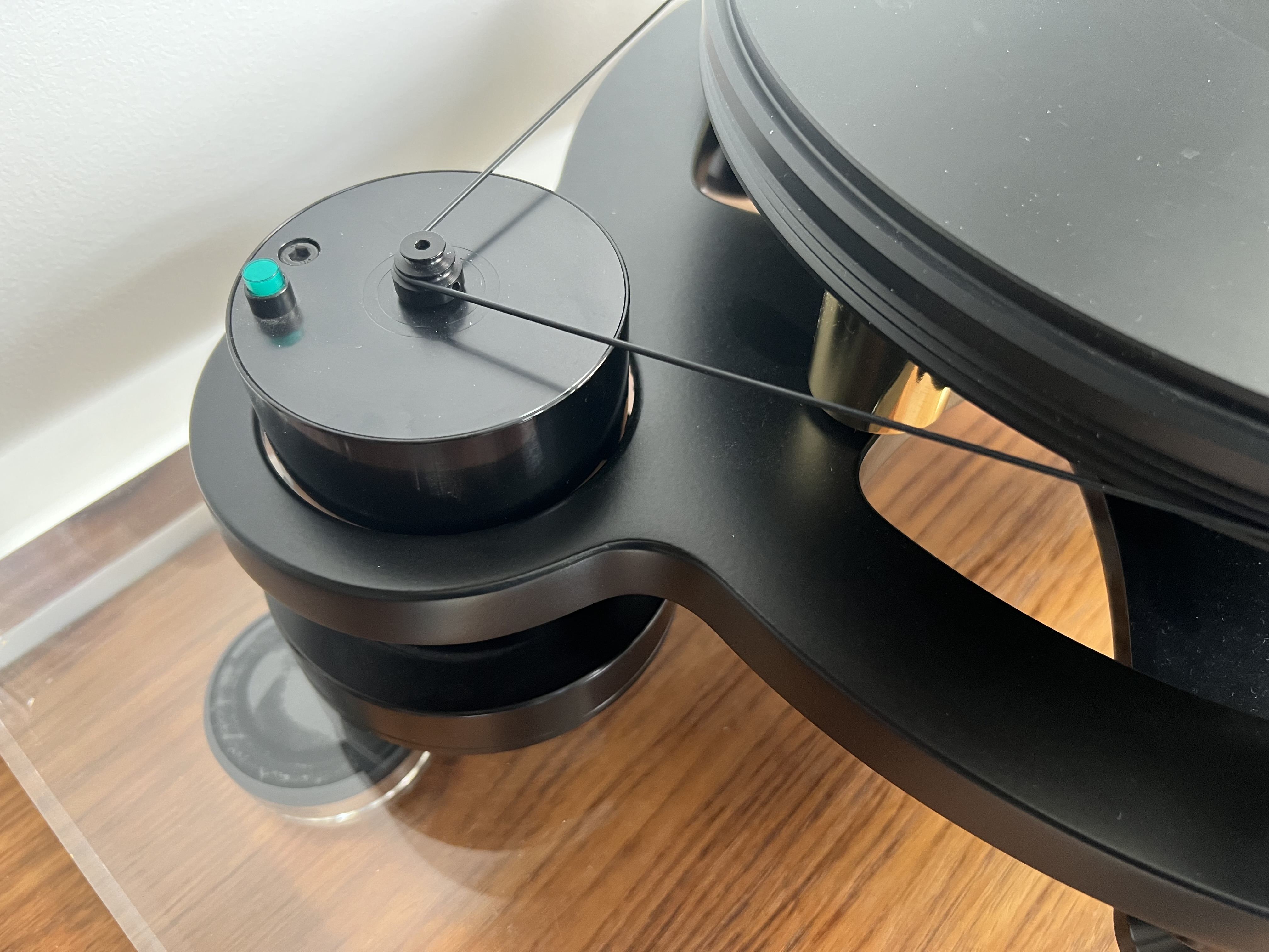 SOLD ELSEWHERE: Michell Gyro Dec SE and Rega RB2000 tonearm - Stereo ...